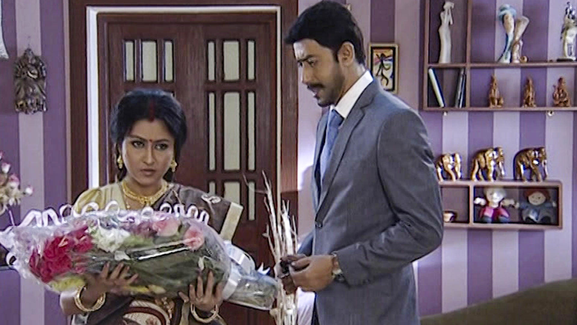 Watch Tapur Tupur Episode 6 on JioHotstar