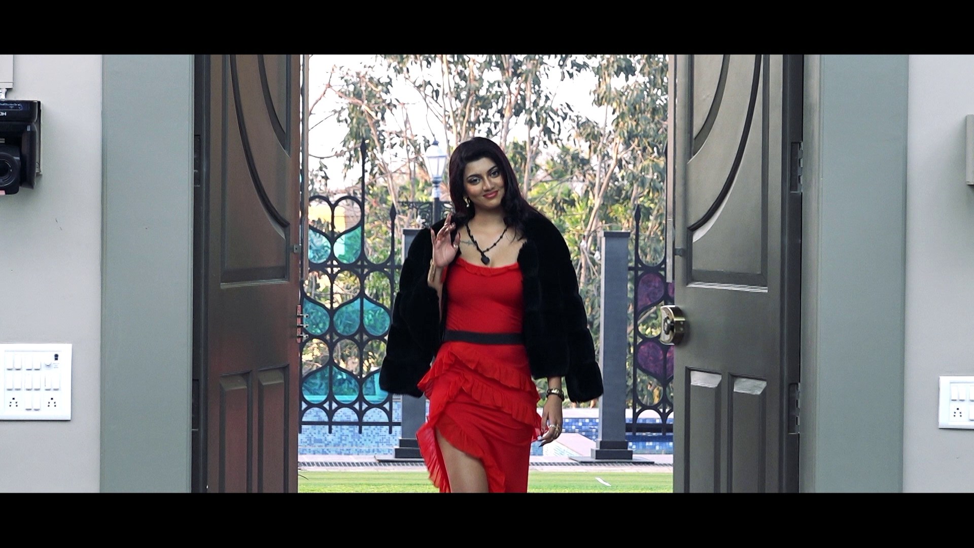 Engaged Roka Ya Dhoka: Official Teaser - JioHotstar