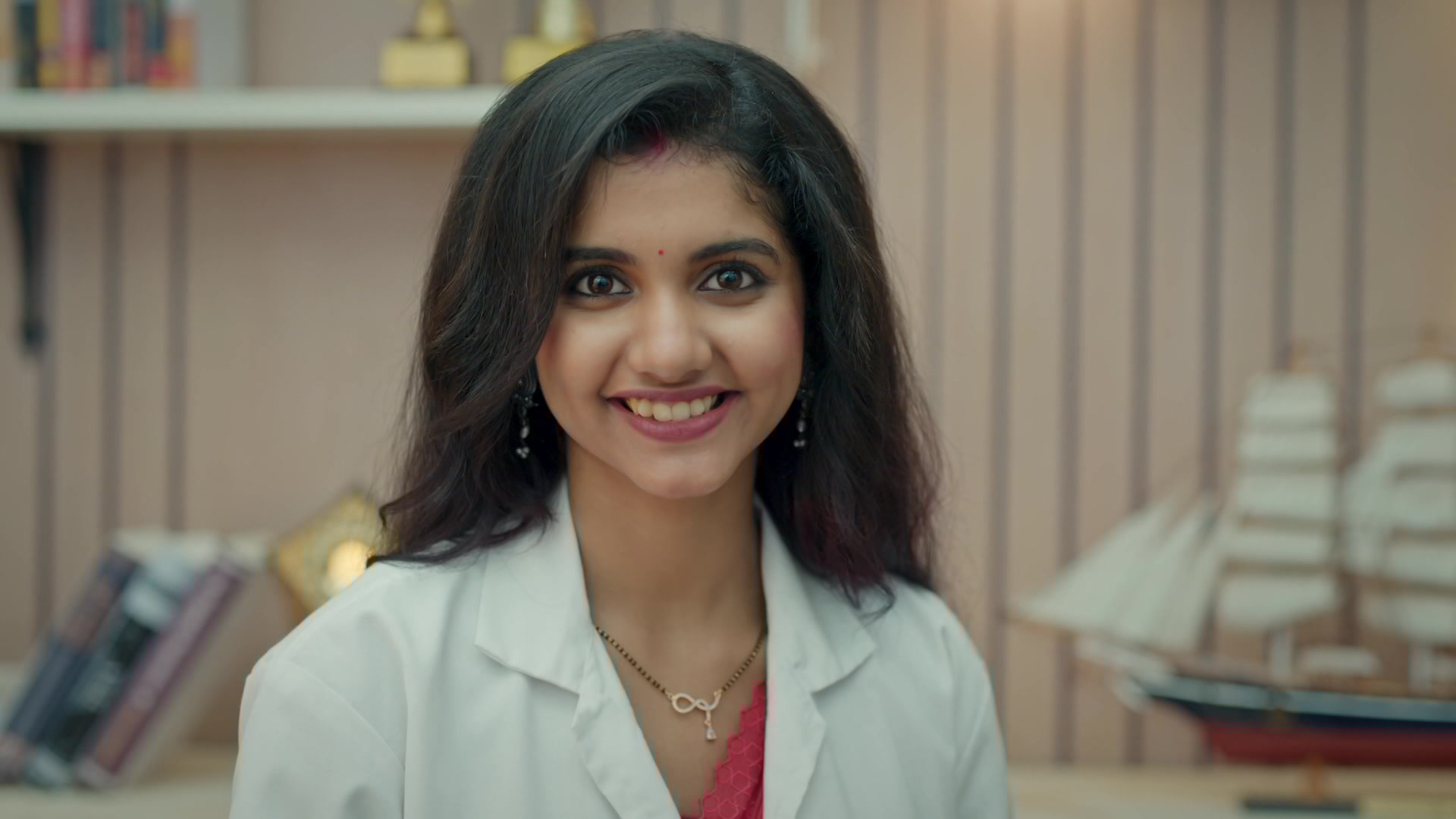 Watch Pocket Mein Aasman Episode 137 on JioHotstar