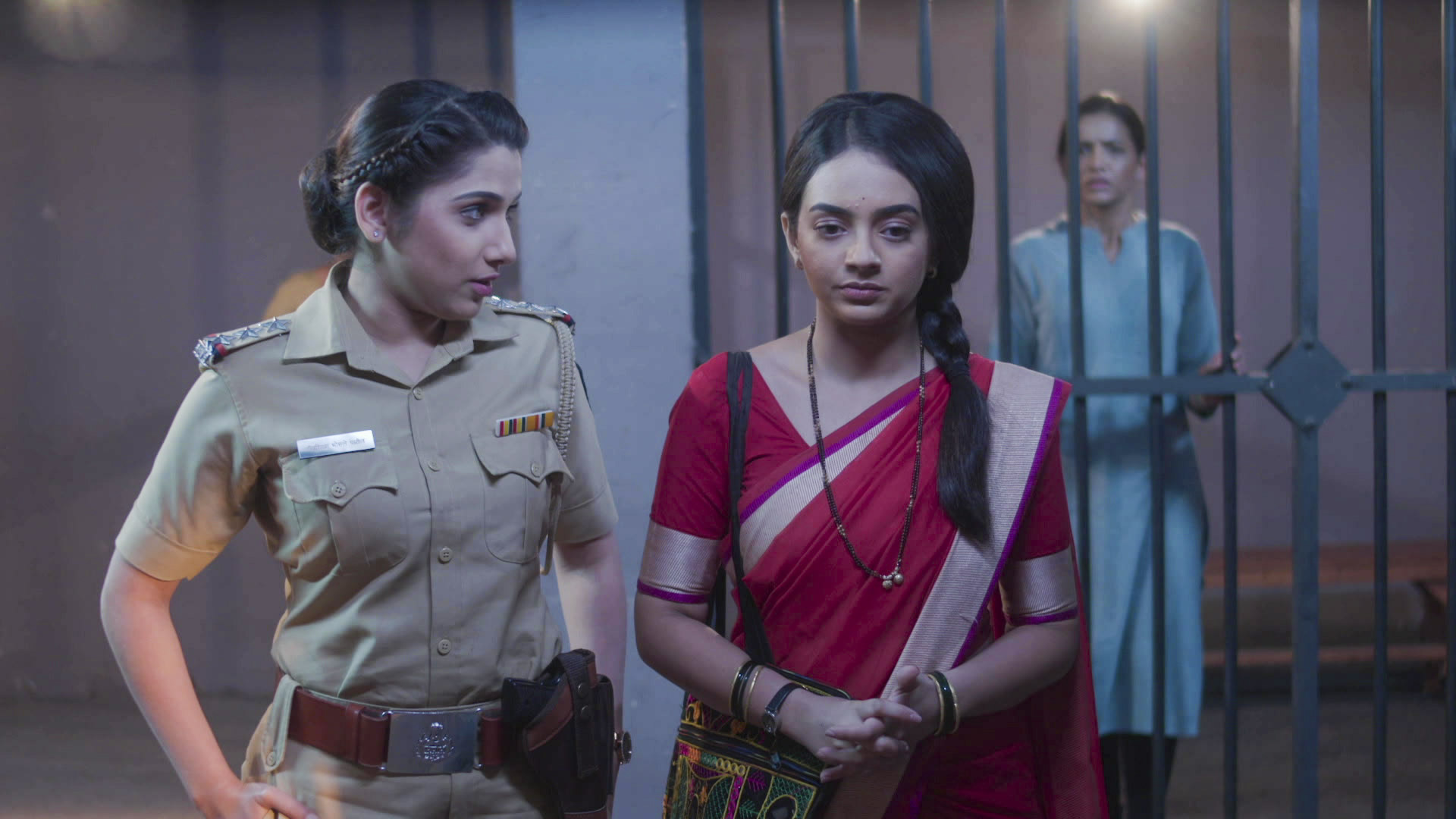 Watch Aboli Episode 1041 on JioHotstar