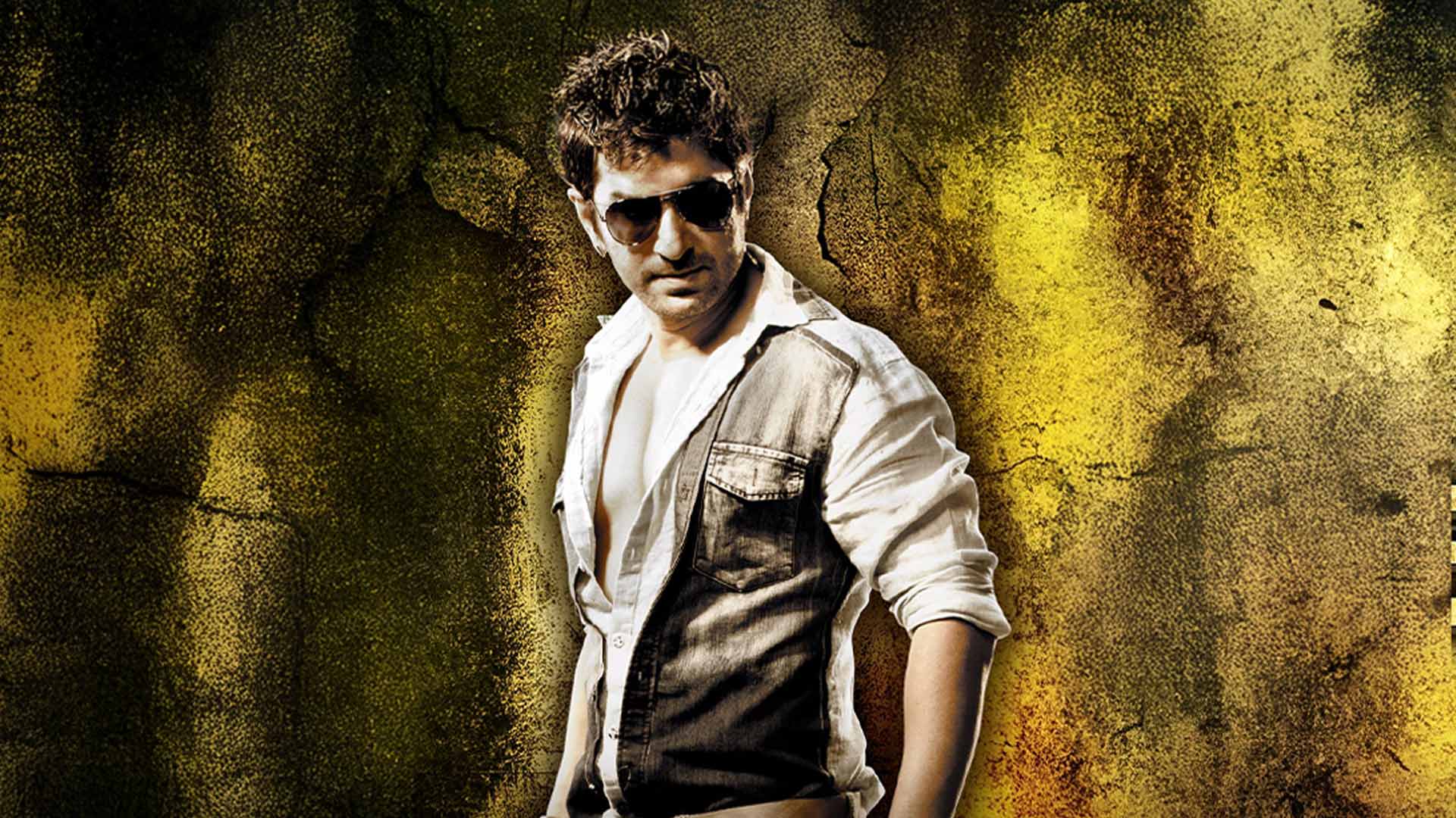 Watch Awara - JioHotstar