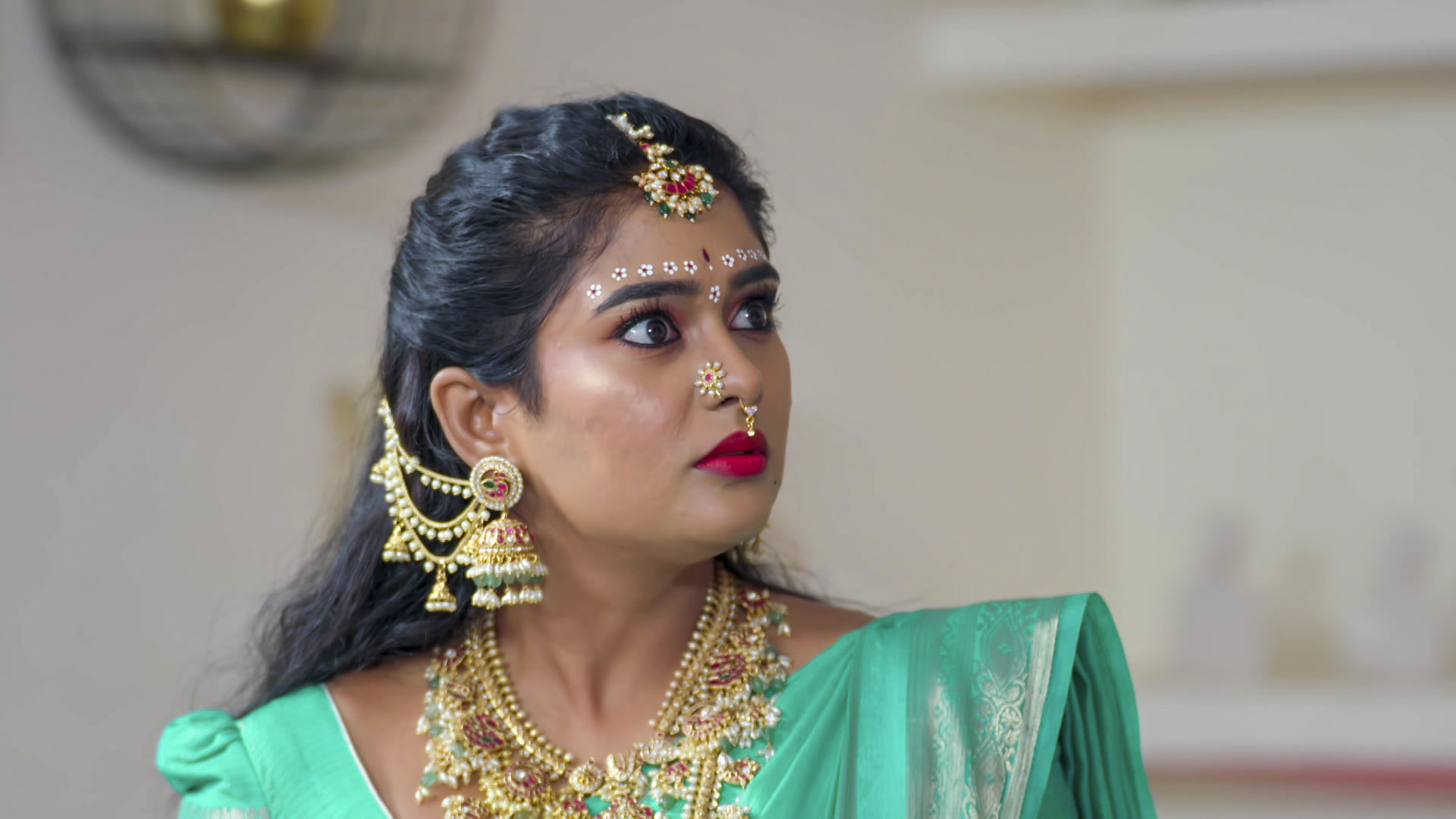 Watch Sharade S1 Episode 179 on JioHotstar