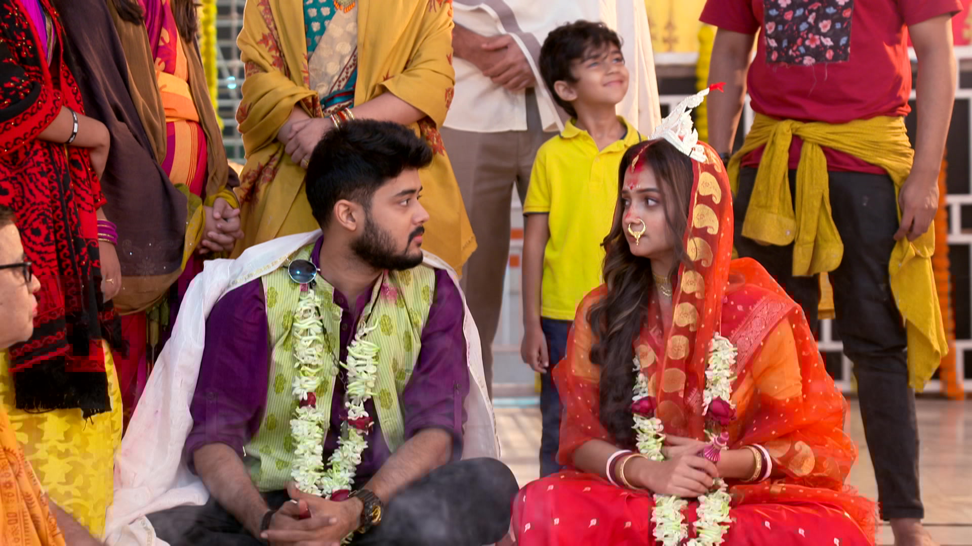 Watch Dui Shalik Episode 82 on Disney+ Hotstar