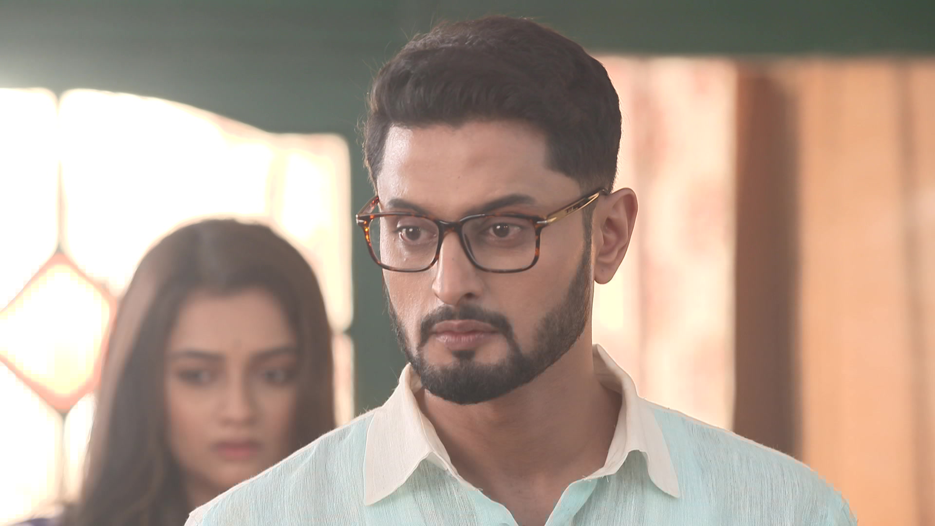 Watch Dui Shalik S1 Episode 3 on JioHotstar