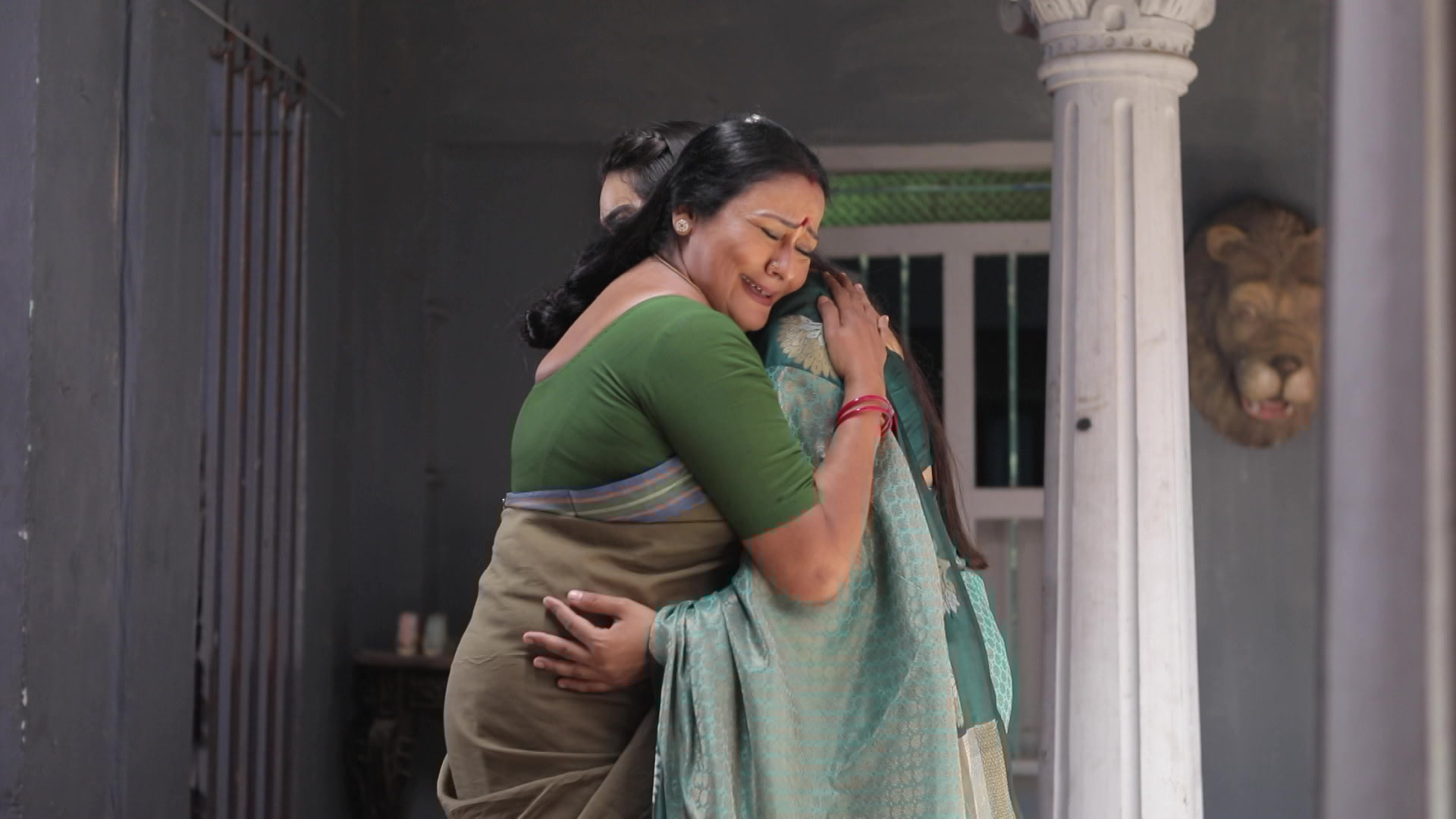 Watch Thendral Vandhu Ennai Thodum Episode 48 on JioHotstar