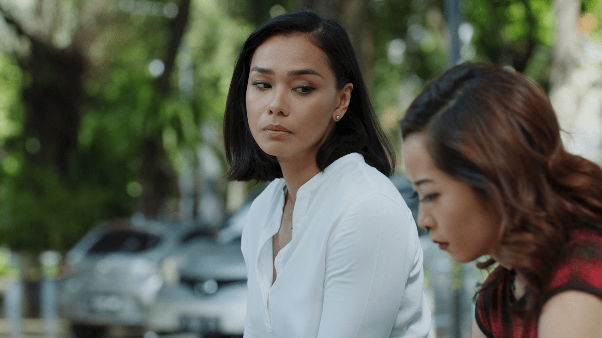 Watch Between Two Hearts S1 Episode 4 on Disney+
