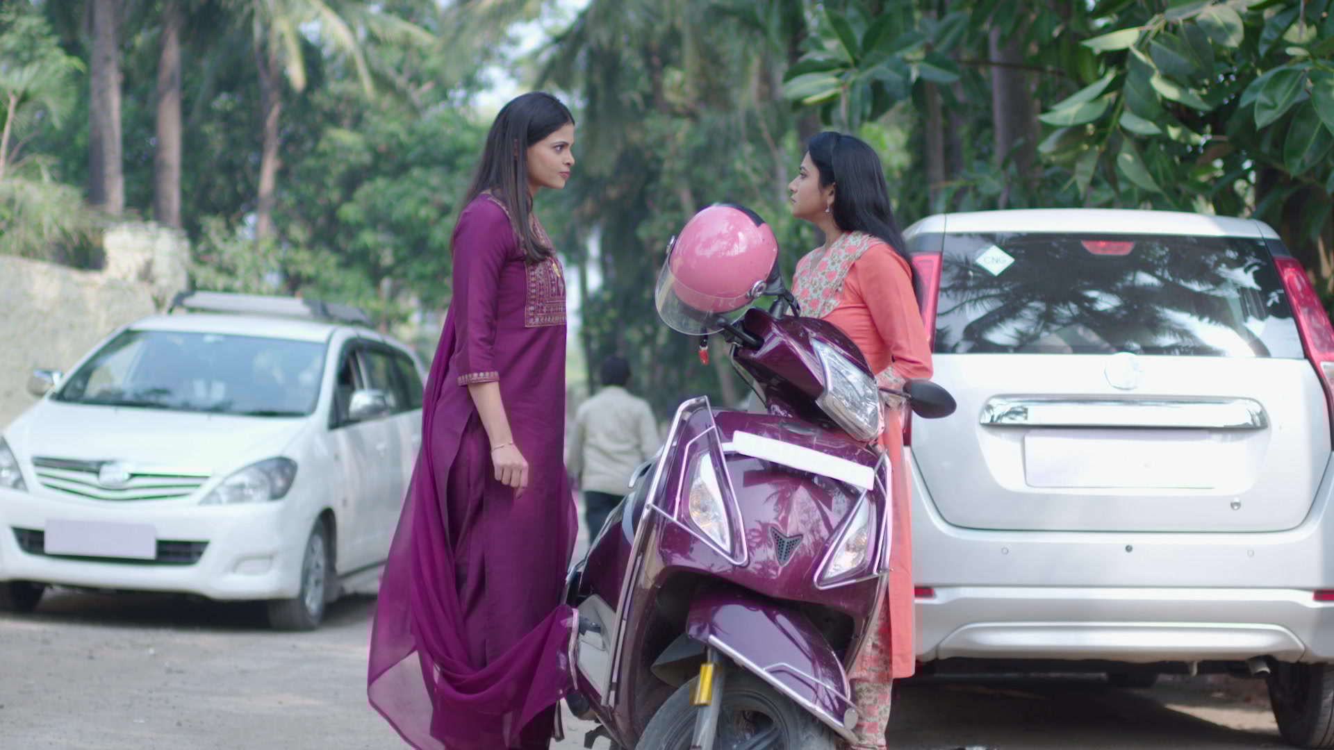 Watch tharala-tar-mag All Episodes | Watcho