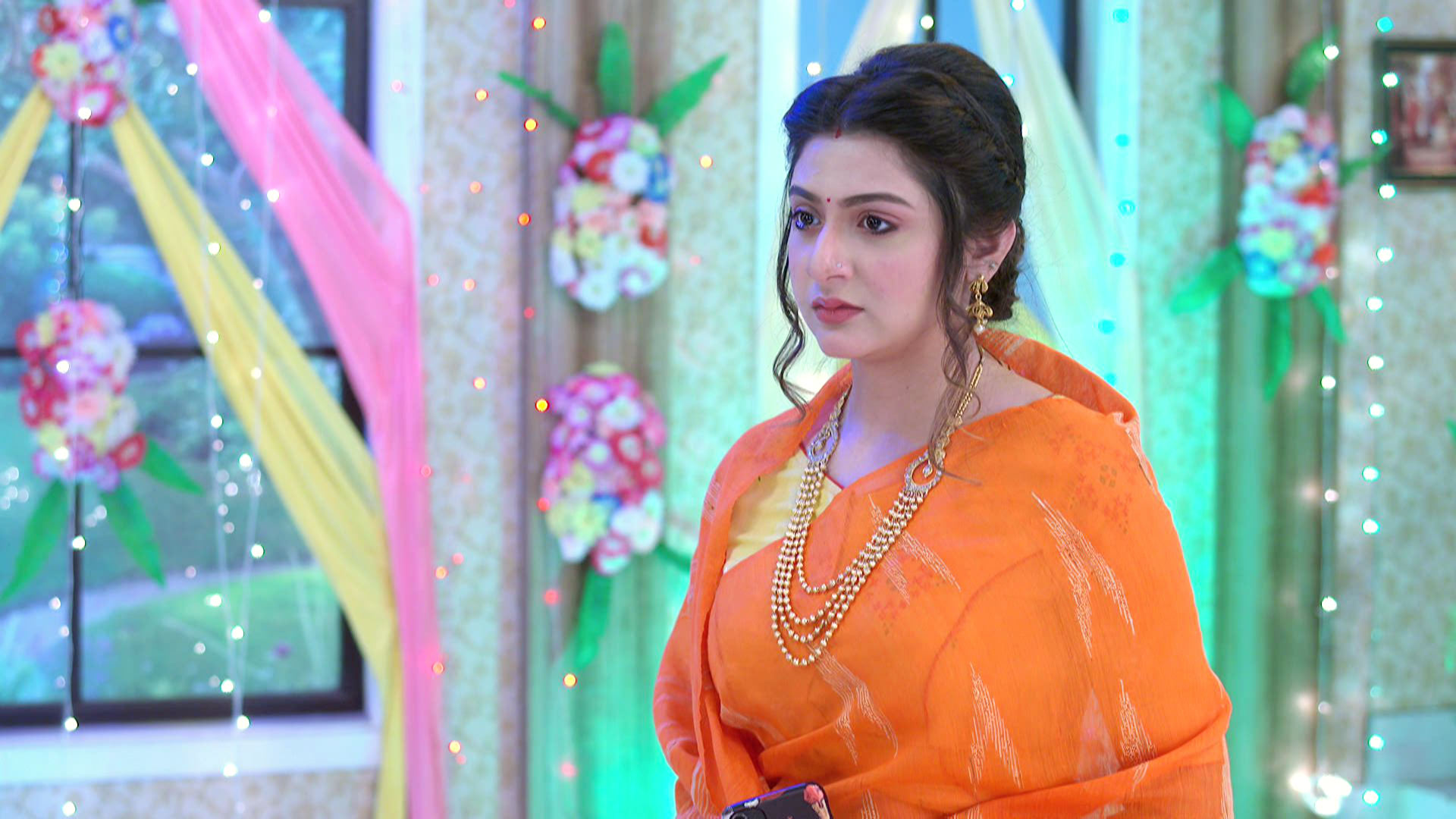 Watch Khelaghor Episode 422 on JioHotstar