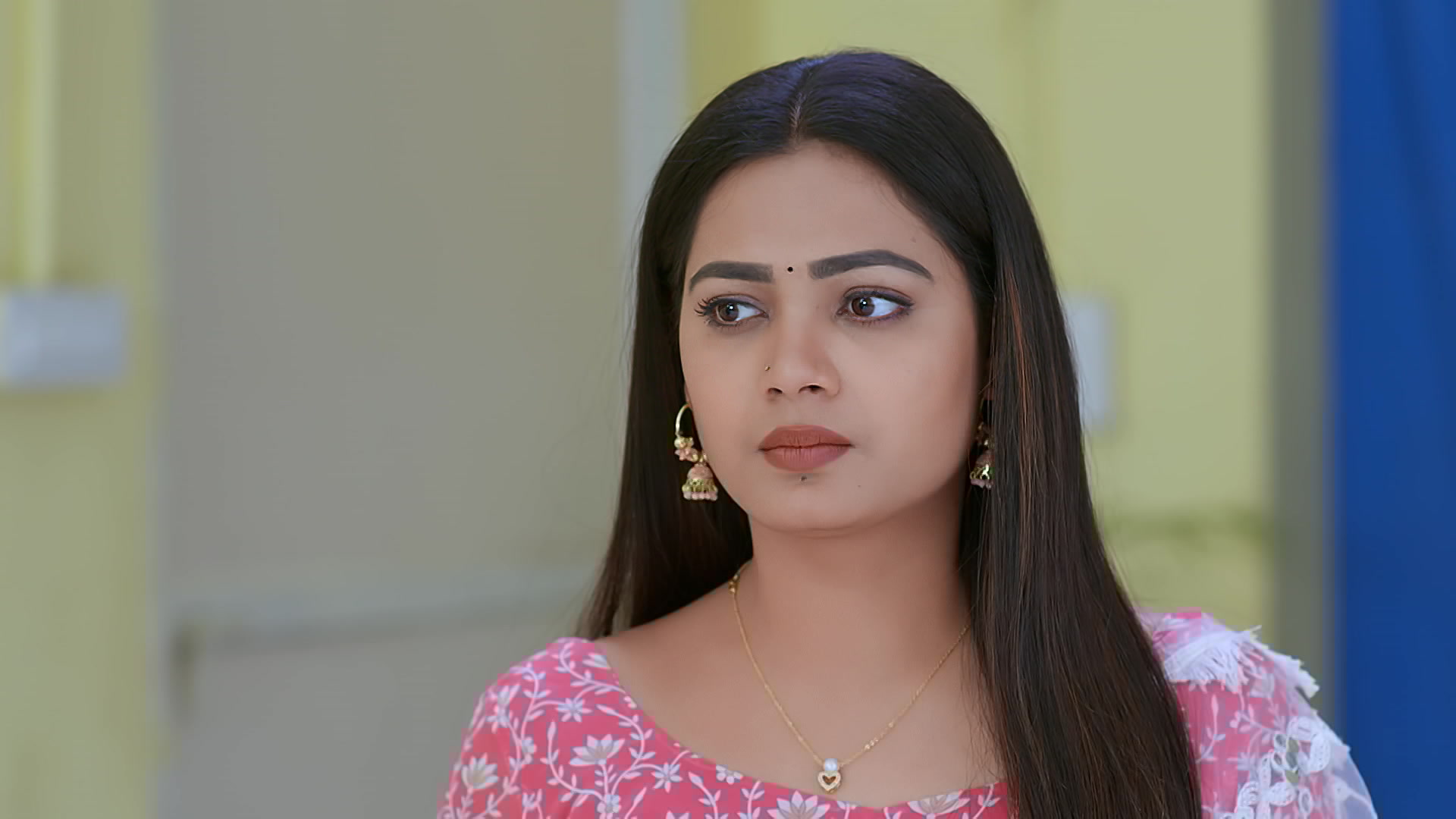 Watch Guppedantha Manasu Episode 1029 on JioHotstar