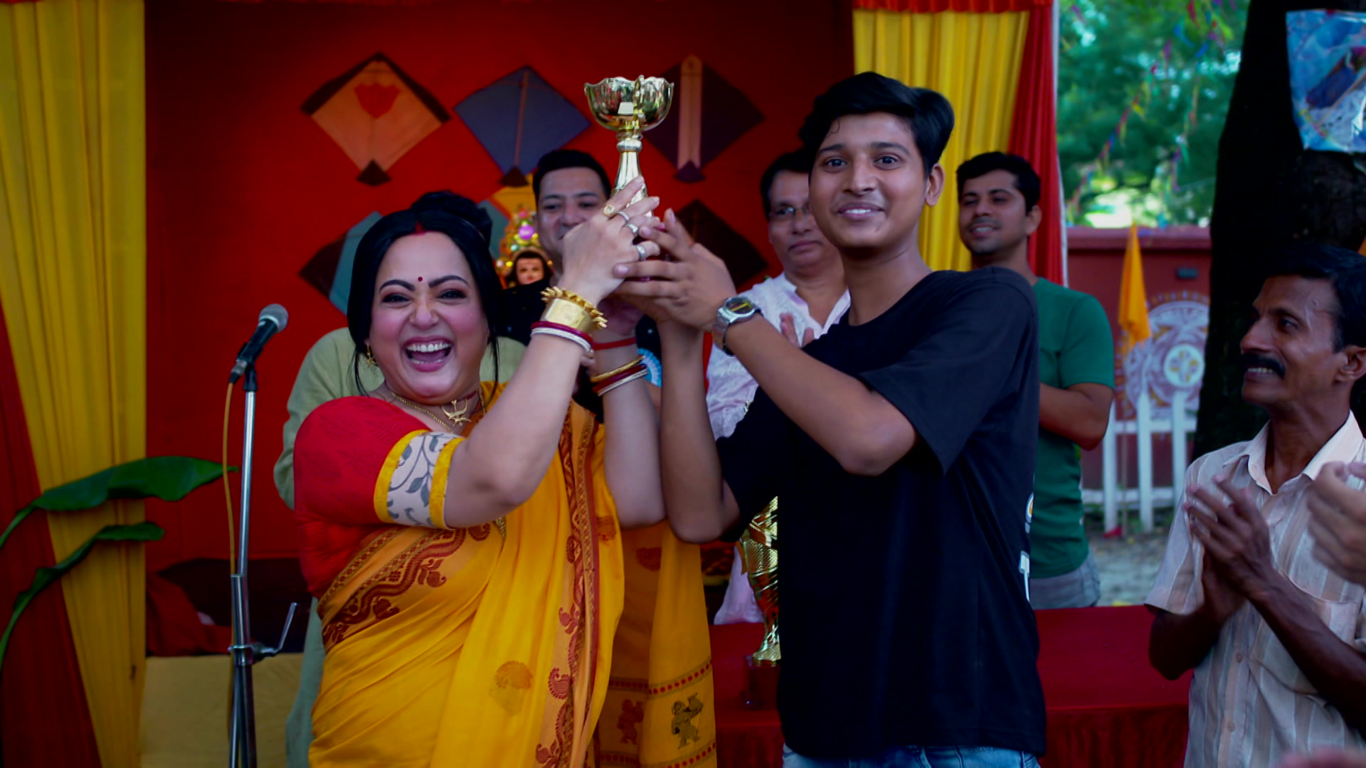 Stream Kojagori Wins a Prize Season 1 Episode 17 – Kojagori Wins a ...
