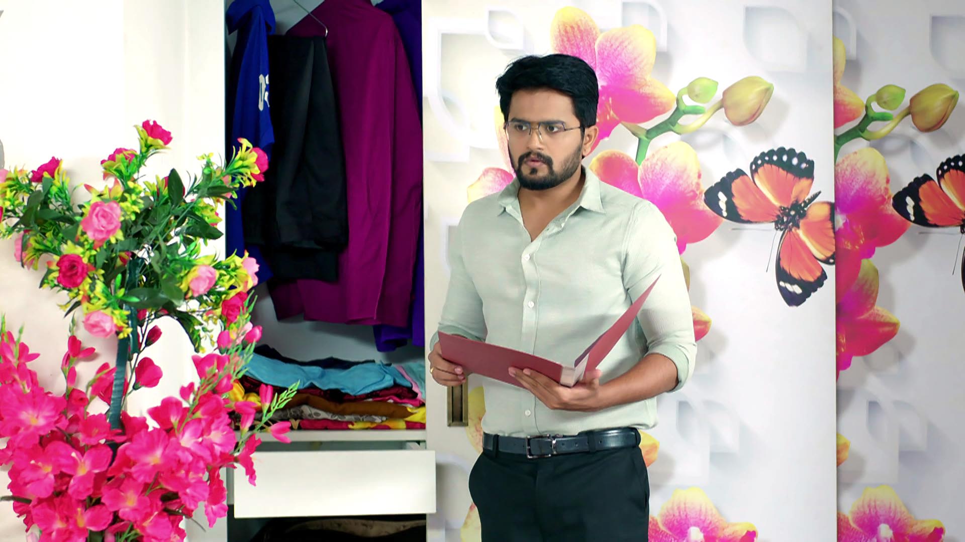 Watch Raaji S1 Episode 71 on JioHotstar