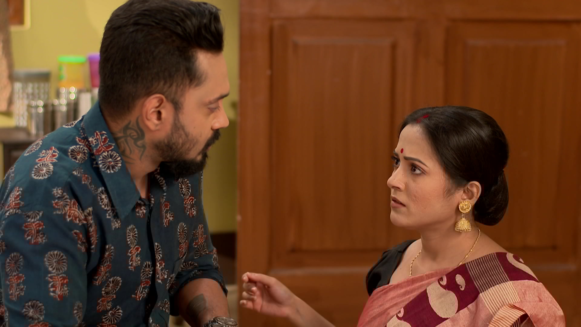 Watch Nabab Nandini S1 Episode 121 on JioHotstar