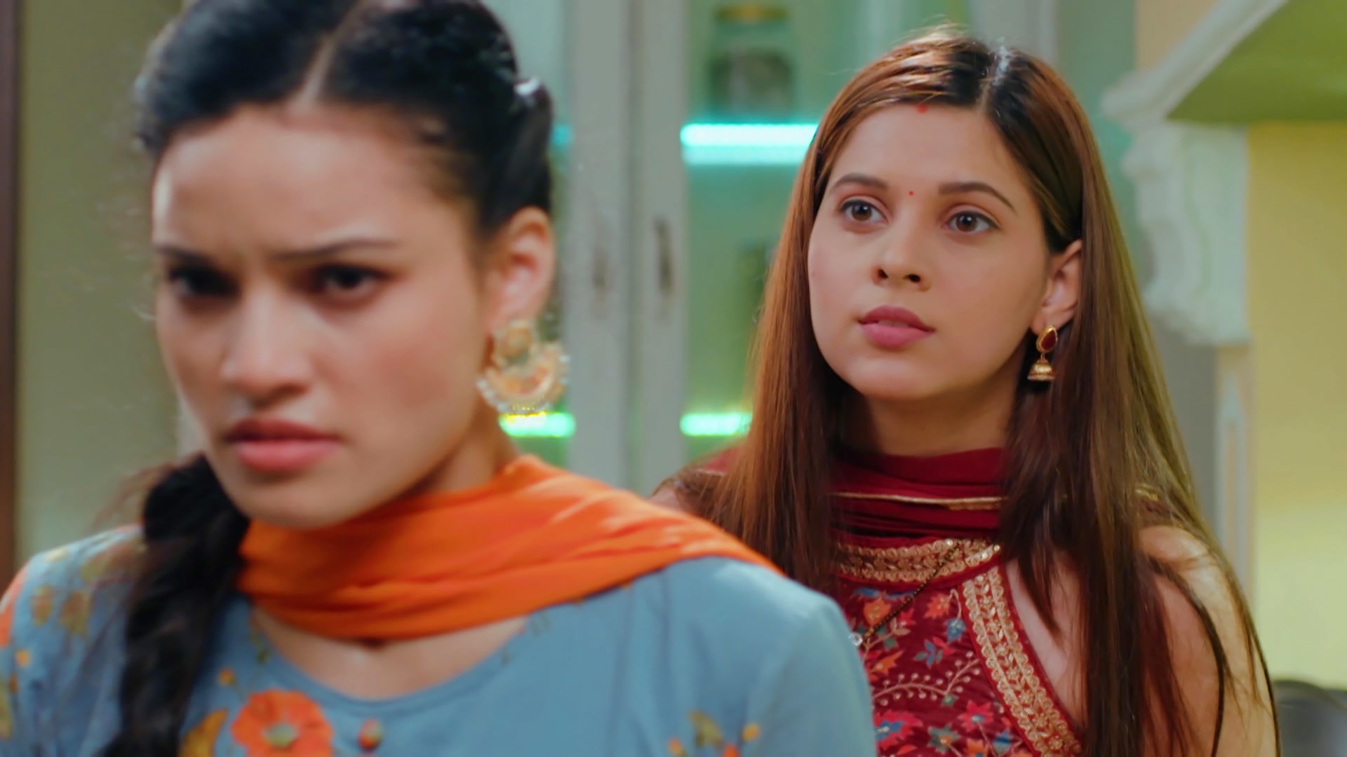 Watch Pandya Store S1 Episode 223 on JioHotstar