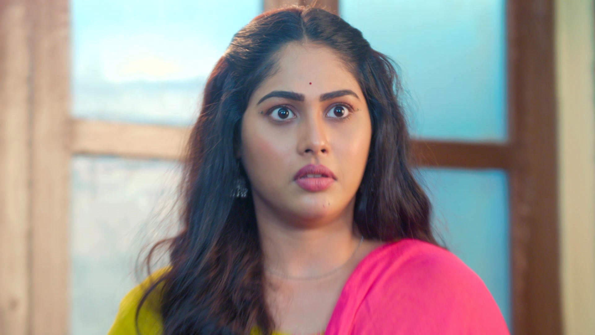 Watch Aboli Episode 1120 on JioHotstar