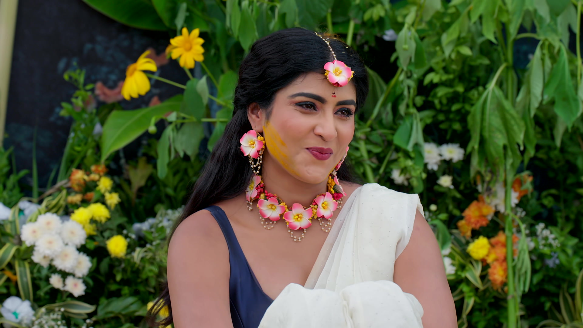 Watch Sharade S1 Episode 256 on JioHotstar
