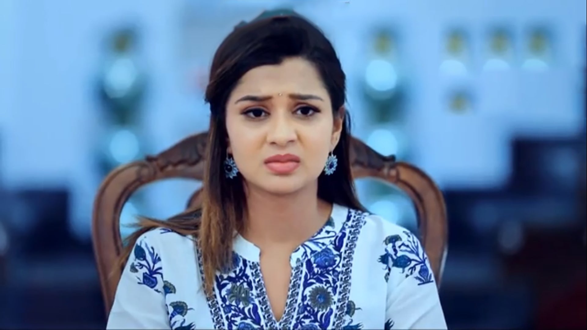 Charulatha opposes Manyata - JioHotstar Charulatha opposes Manyata - JioHotstar
