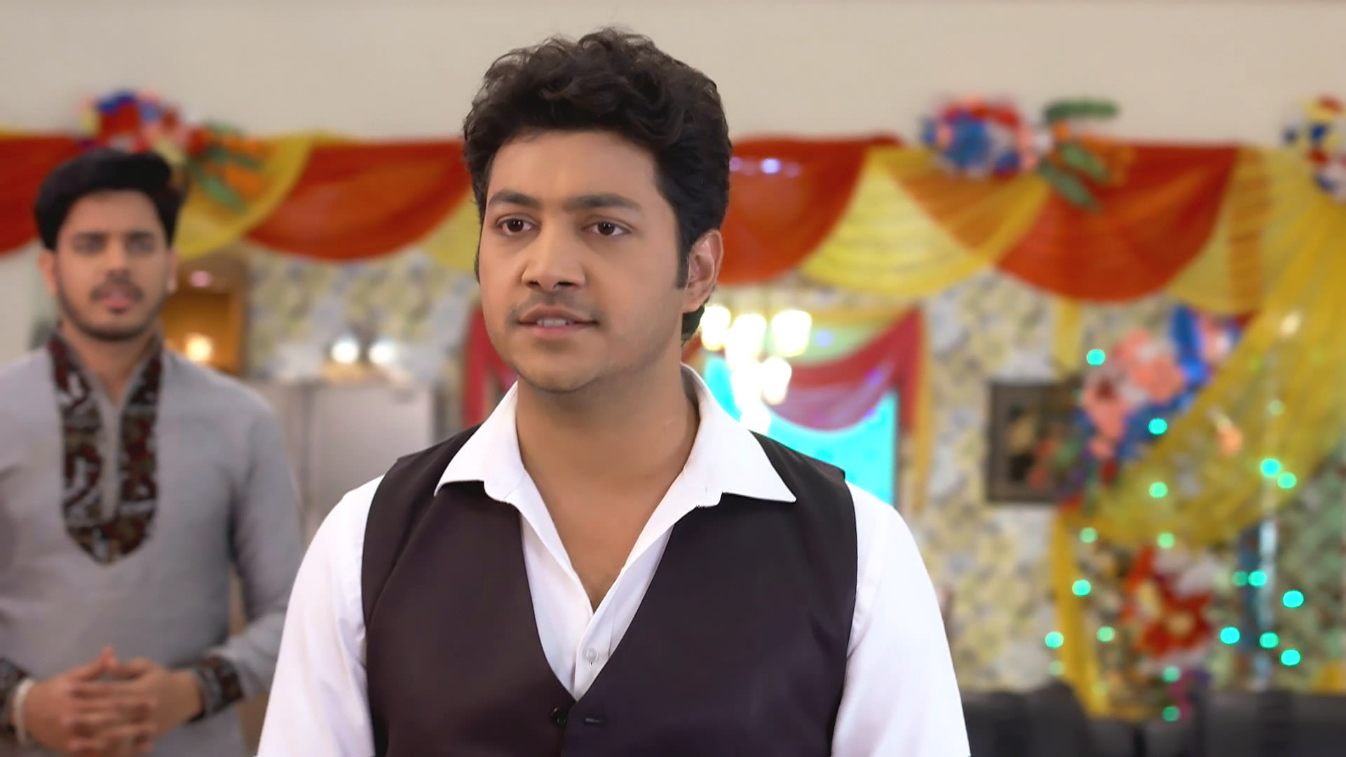 Watch Bhojo Gobindo S5 Episode 303 on JioHotstar