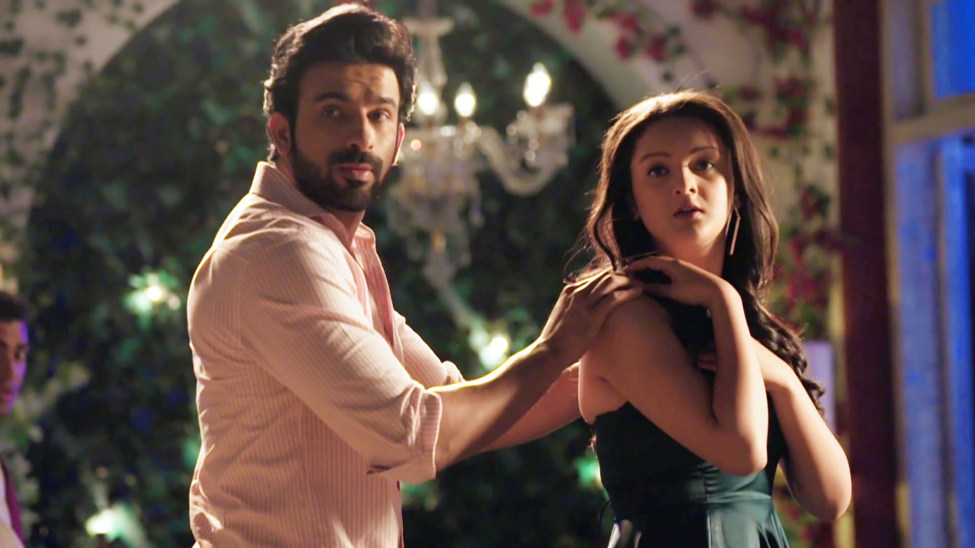 Watch Yeh Jhuki Jhuki Si Nazar S1 Episode 10 on Disney+ Hotstar