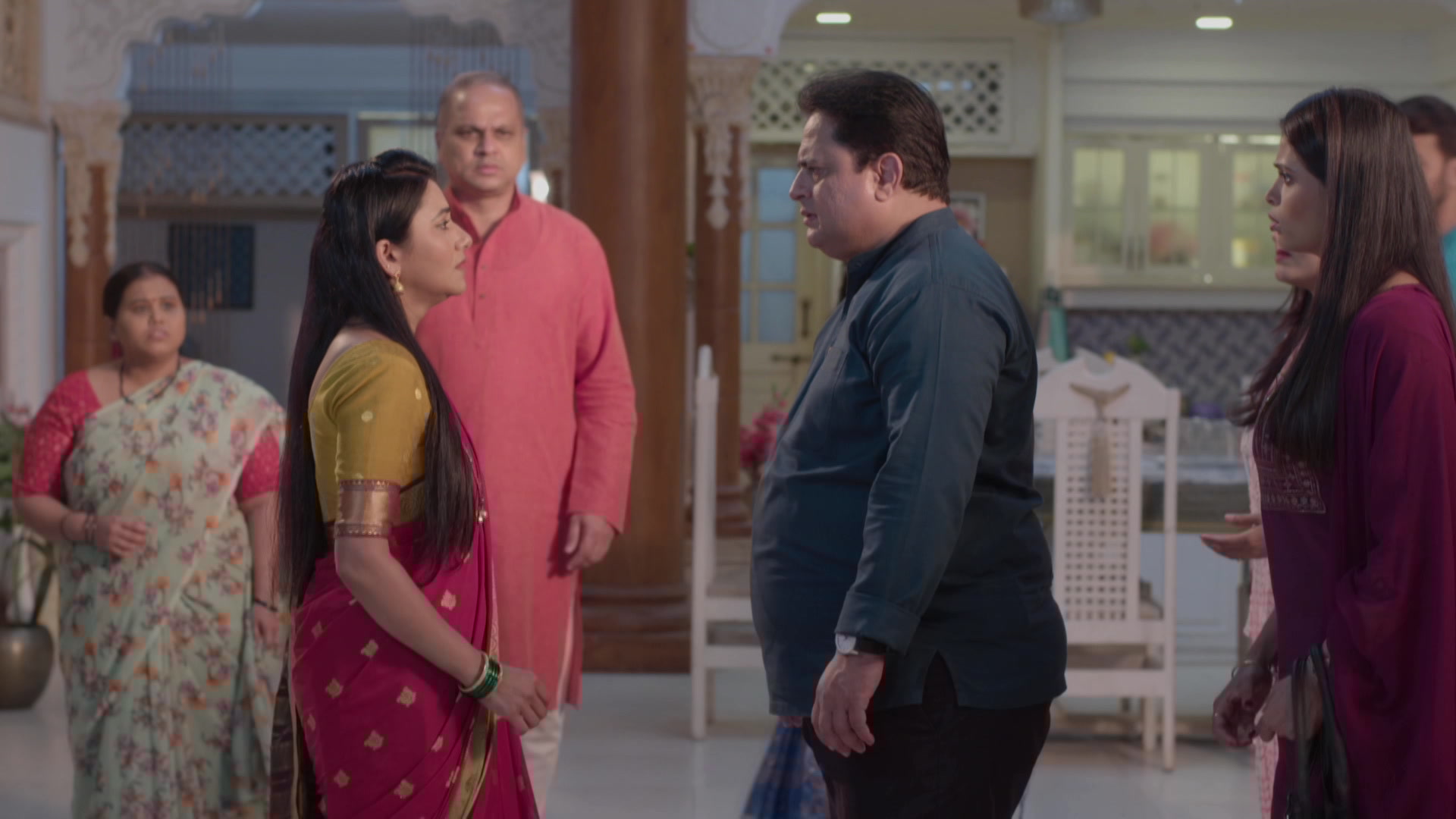 Watch Tharala Tar Mag Episode 335 on JioHotstar