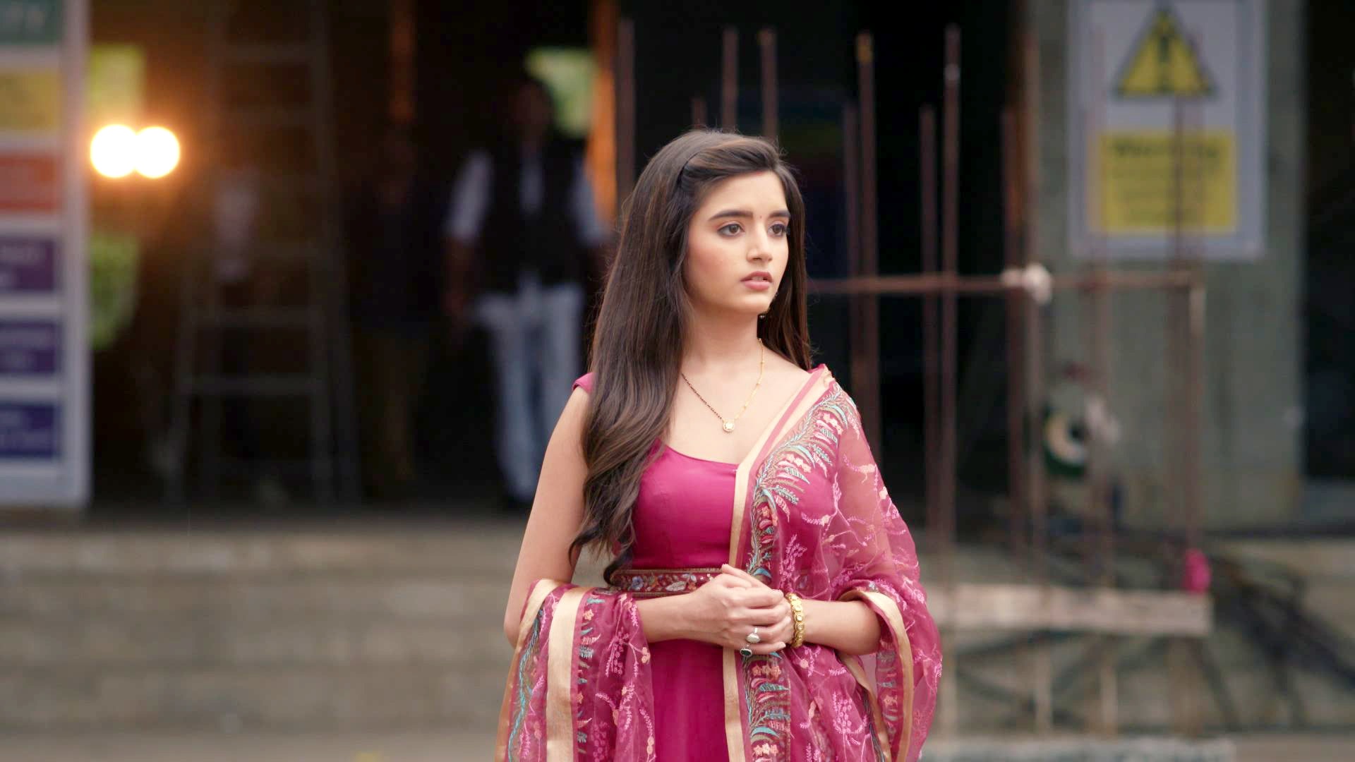 Watch Pandya Store Episode 901 on JioHotstar