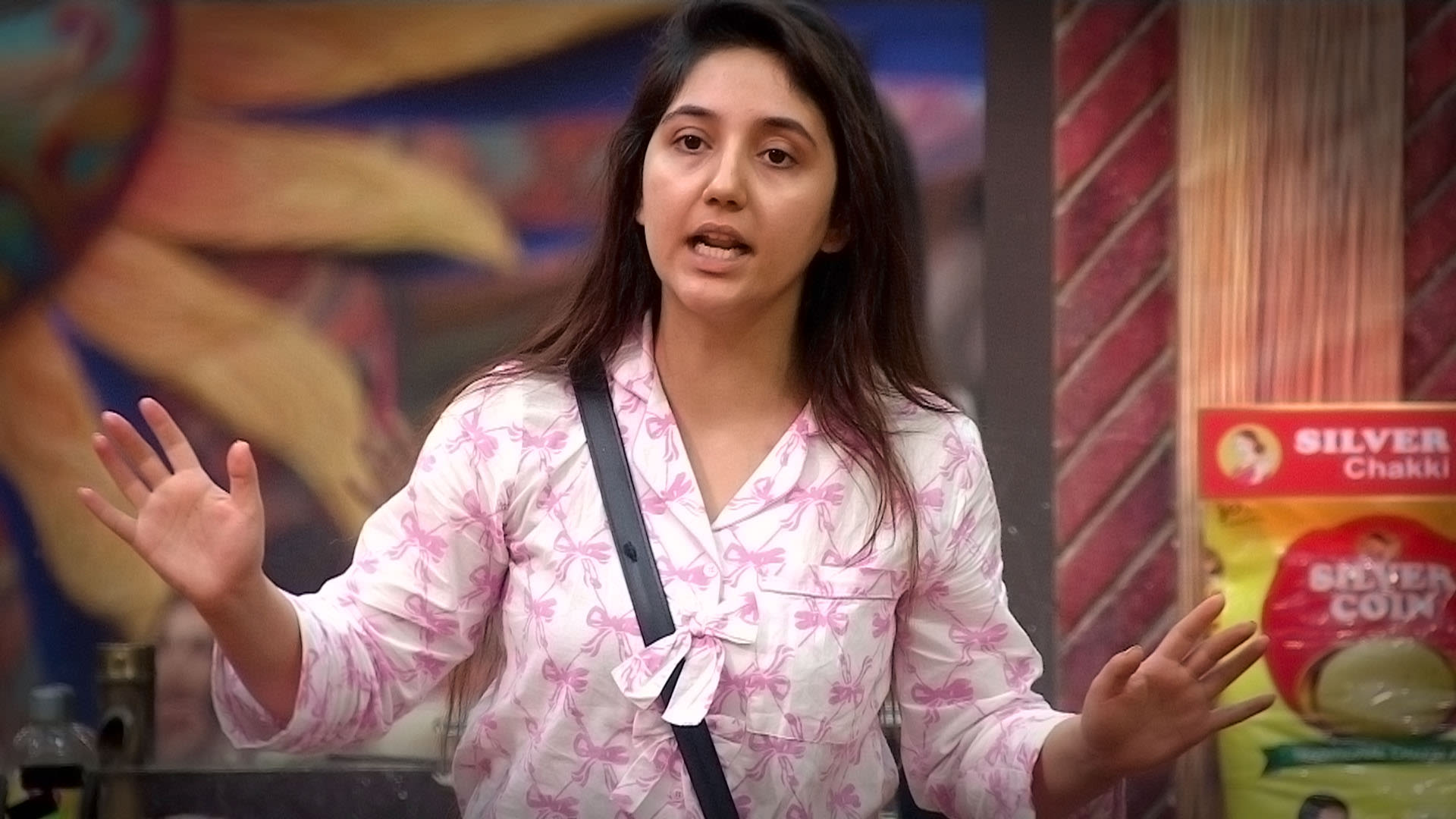 Breakfast Fight Between Farhana and Ashnoor! - JioHotstar
