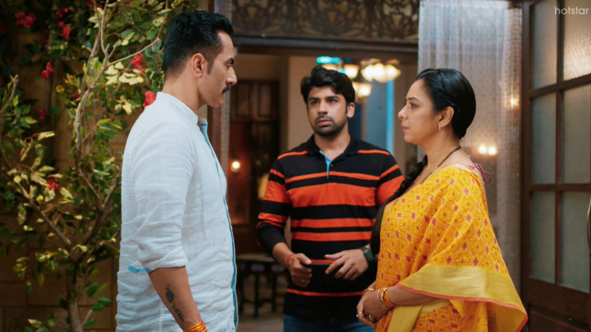 Watch New Episodes of anupama only on Watcho