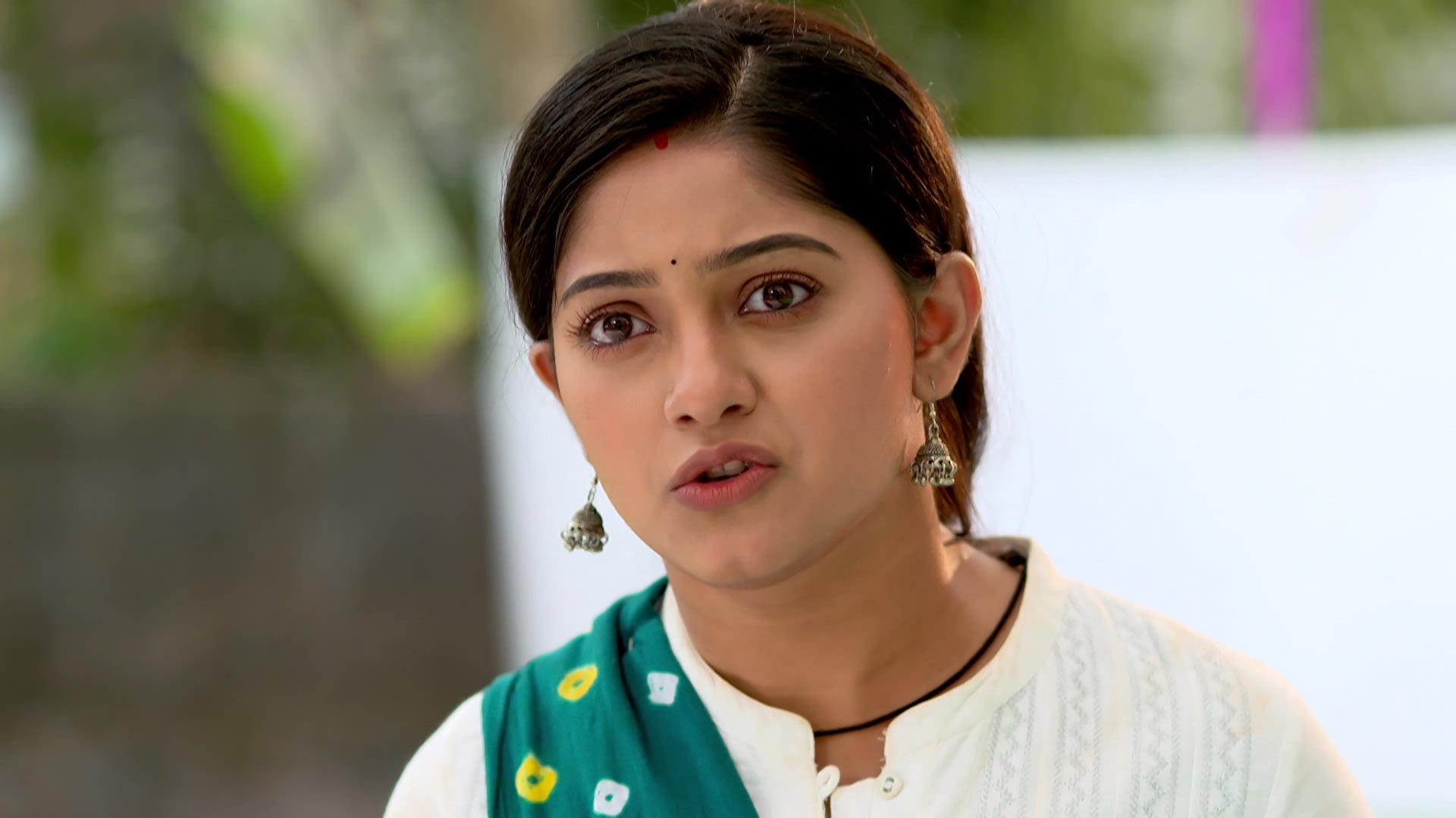 Watch Khukumoni Fights with Chappal Online