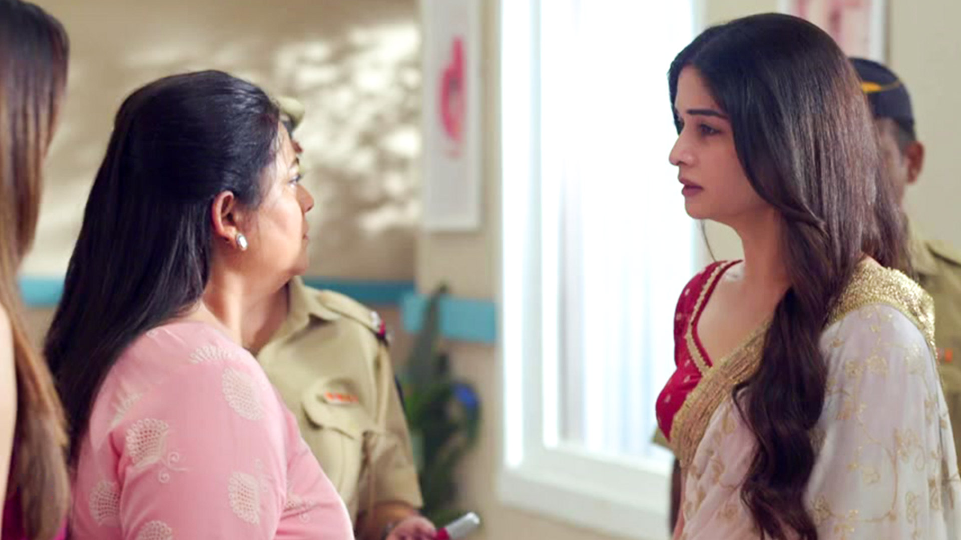 Stream Savi's Bold Move Stuns the Thakkars Season 3 Episode 1618 – Savi's Bold Move Stuns the ...