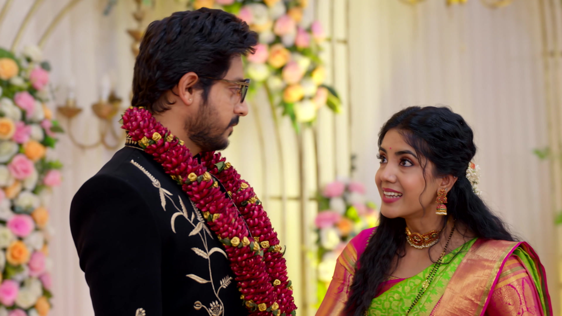 Watch Sharade S1 Episode 308 on JioHotstar