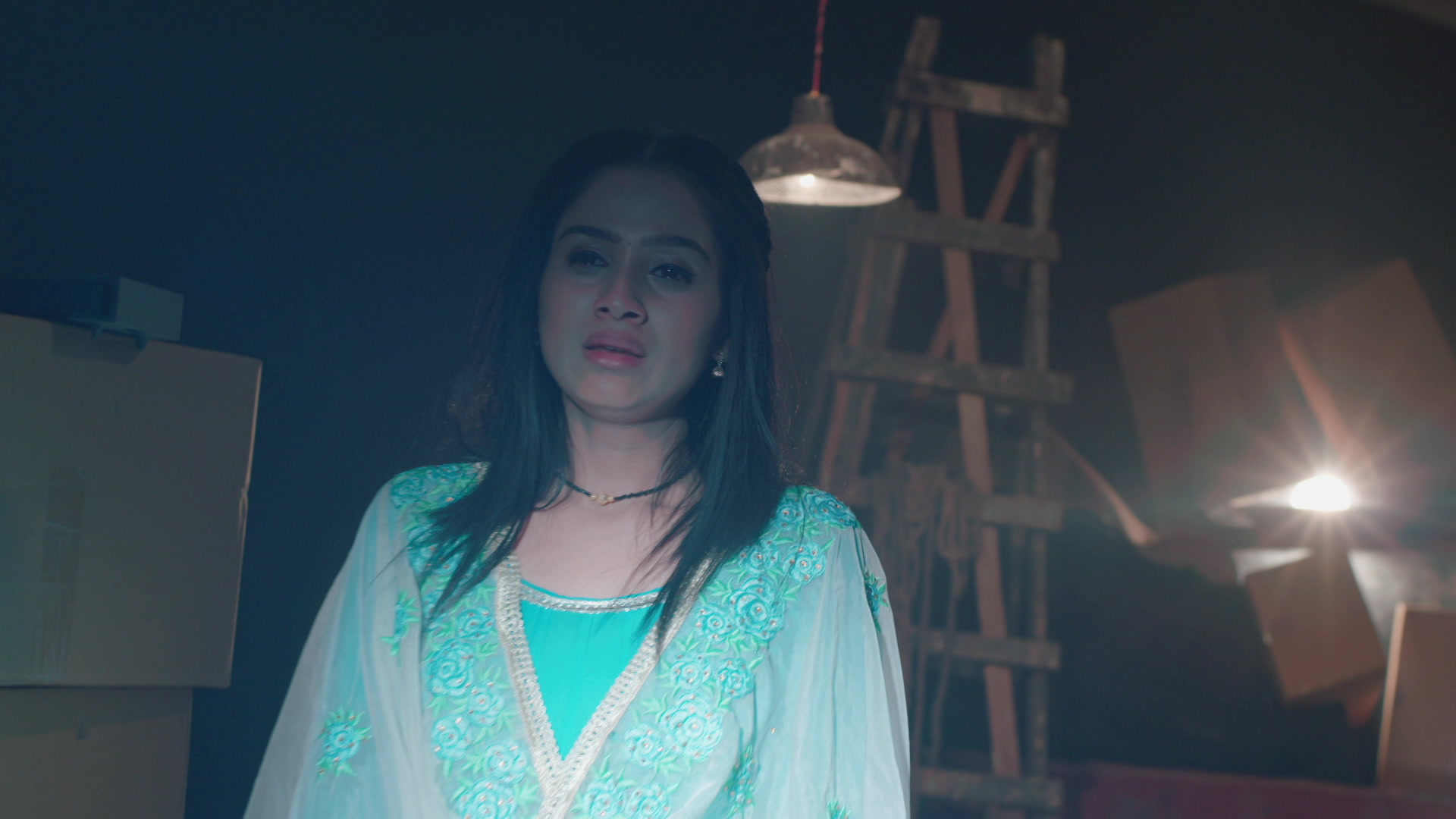 Watch Man Dhaga Dhaga Jodte Nava S1 Episode 351 on JioHotstar