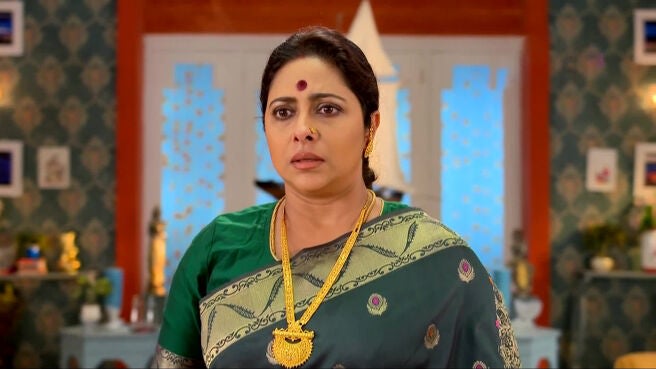 Boro Ma gets worried - JioHotstar