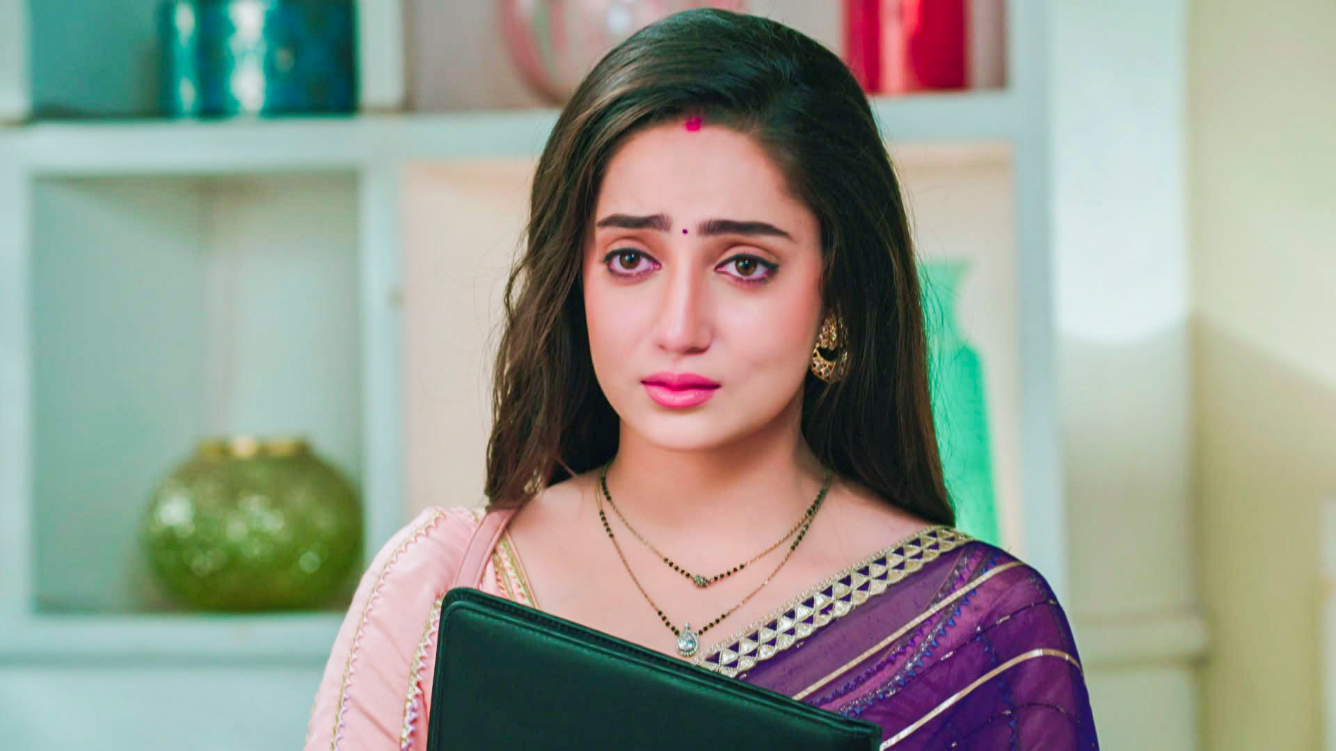 Watch Yeh Rishta Kya Kehlata Hai Episode 1060 on JioHotstar