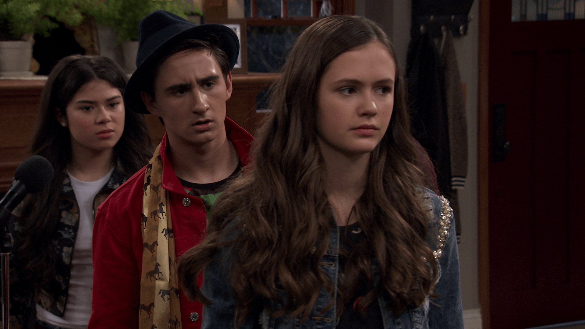 Coop & Cami Ask The World - Disney+