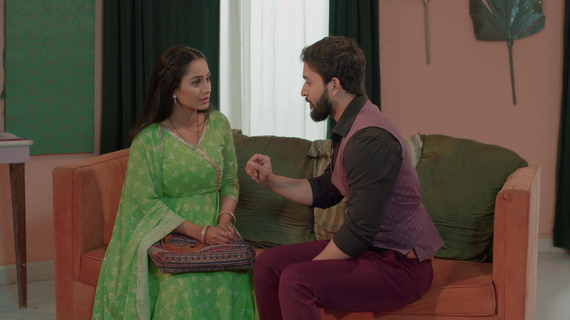 Watch Man Dhaga Dhaga Jodte Nava S1 Episode 263 on JioHotstar
