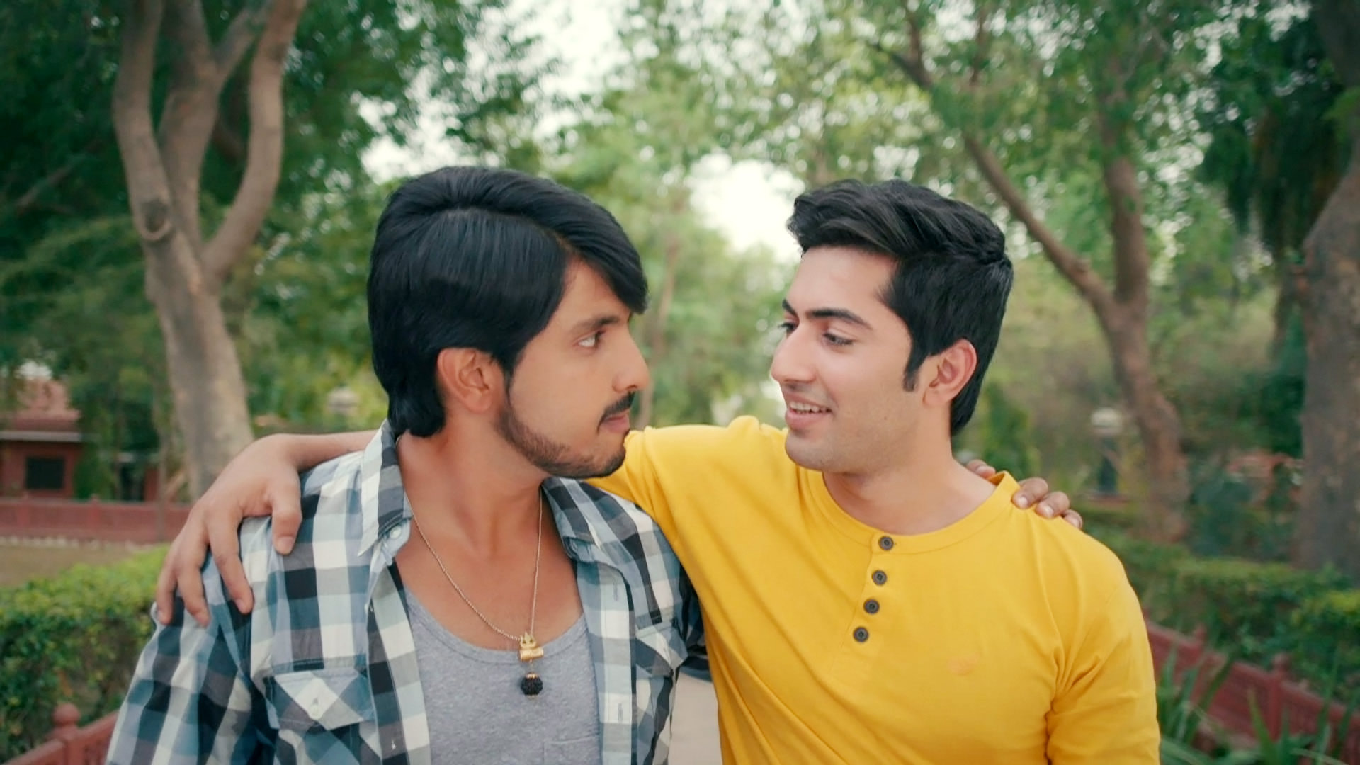Watch Pandya Store S1 Episode 92 on JioHotstar