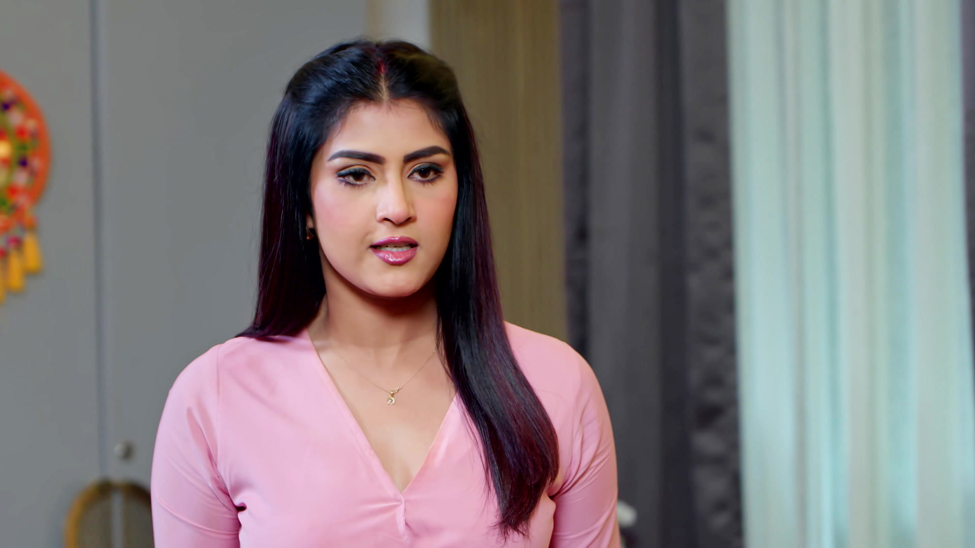 Watch Sharade S1 Episode 286 on JioHotstar