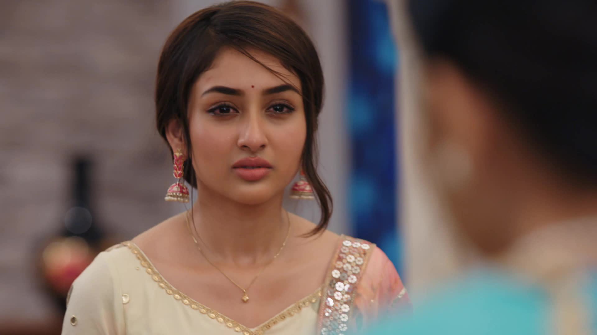 Watch Parineetii S1 Episode 372 on JioHotstar