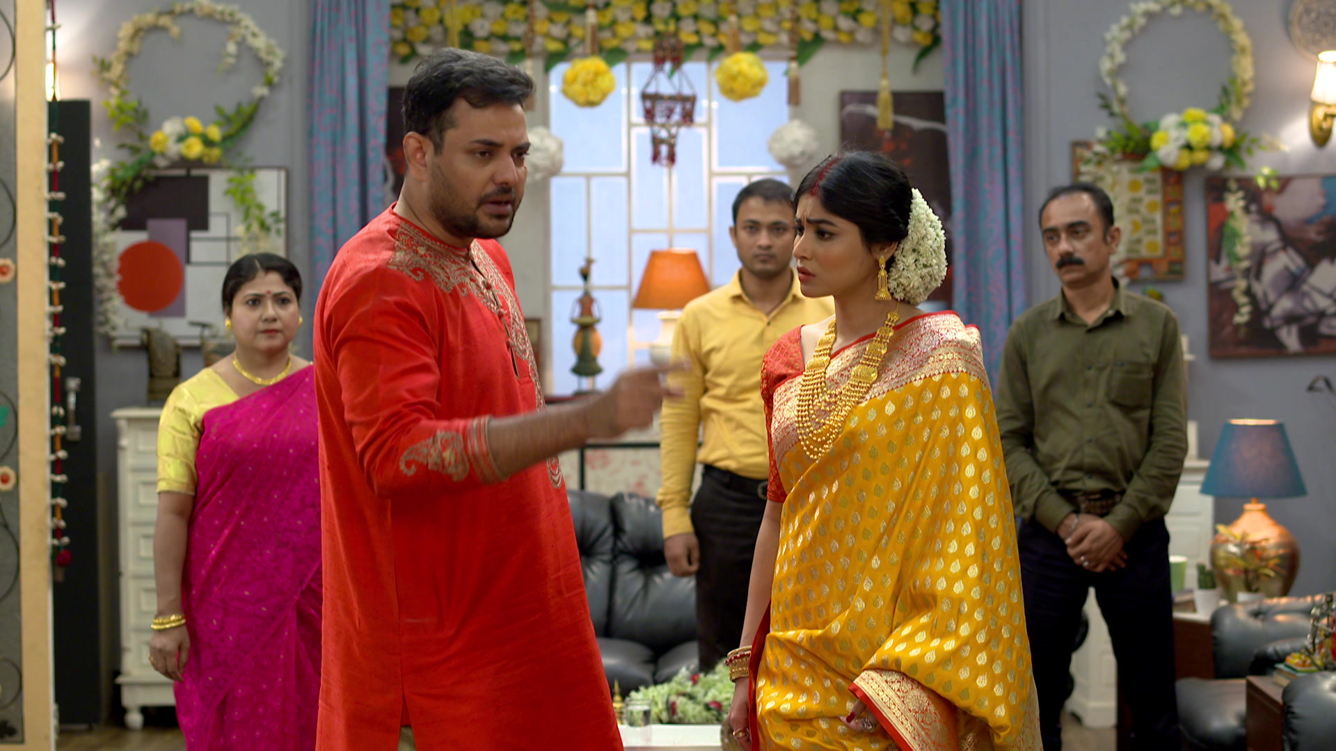 Watch Mohor S1 Episode 559 on JioHotstar