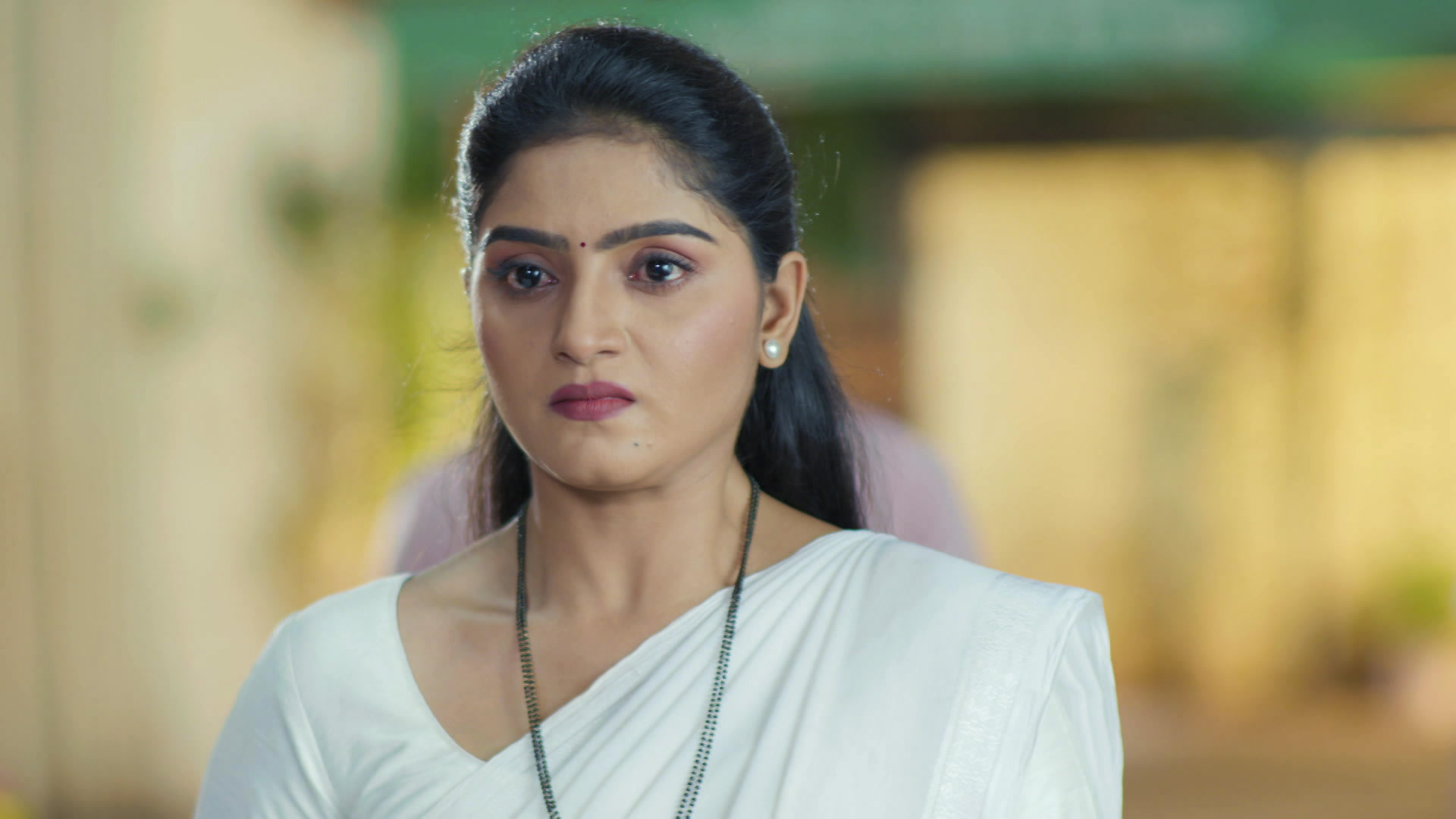 Watch Aboli Episode 1174 on JioHotstar