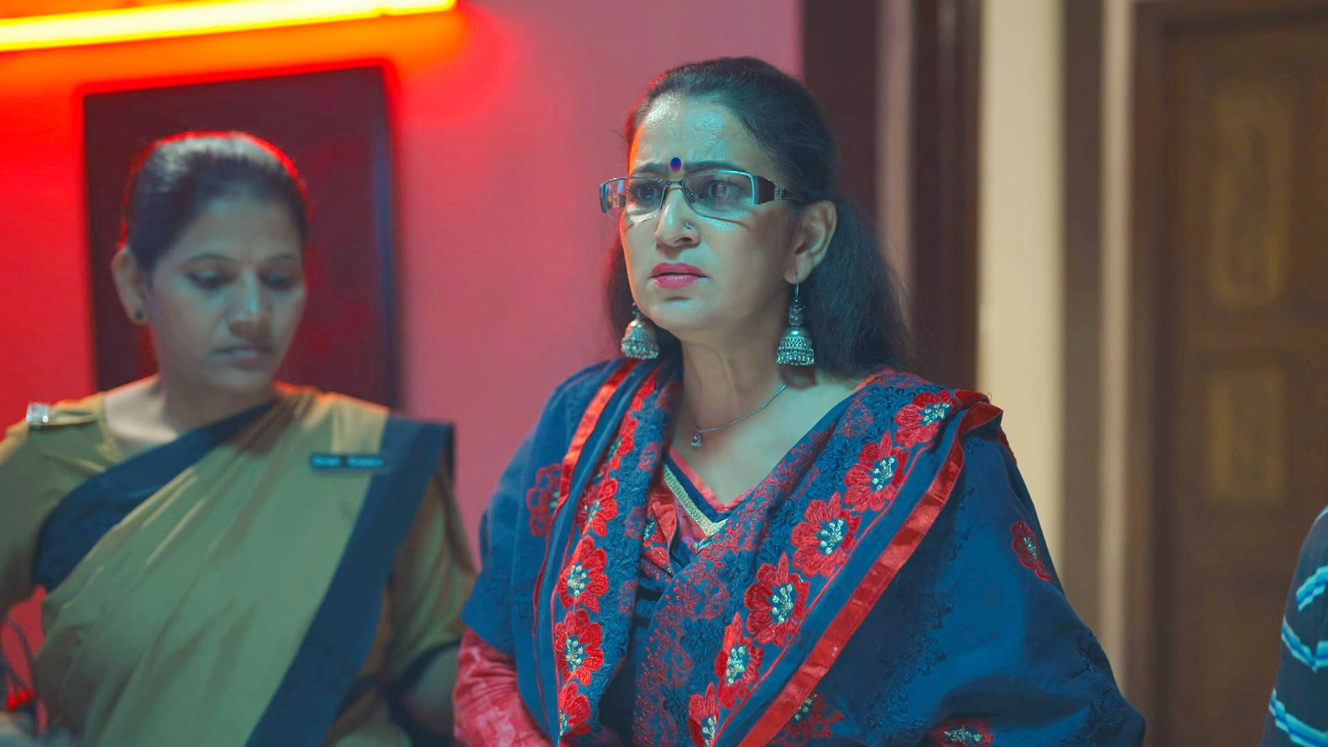 Watch Savdhaan India: Apni Khaki S1 Episode 116 on JioHotstar