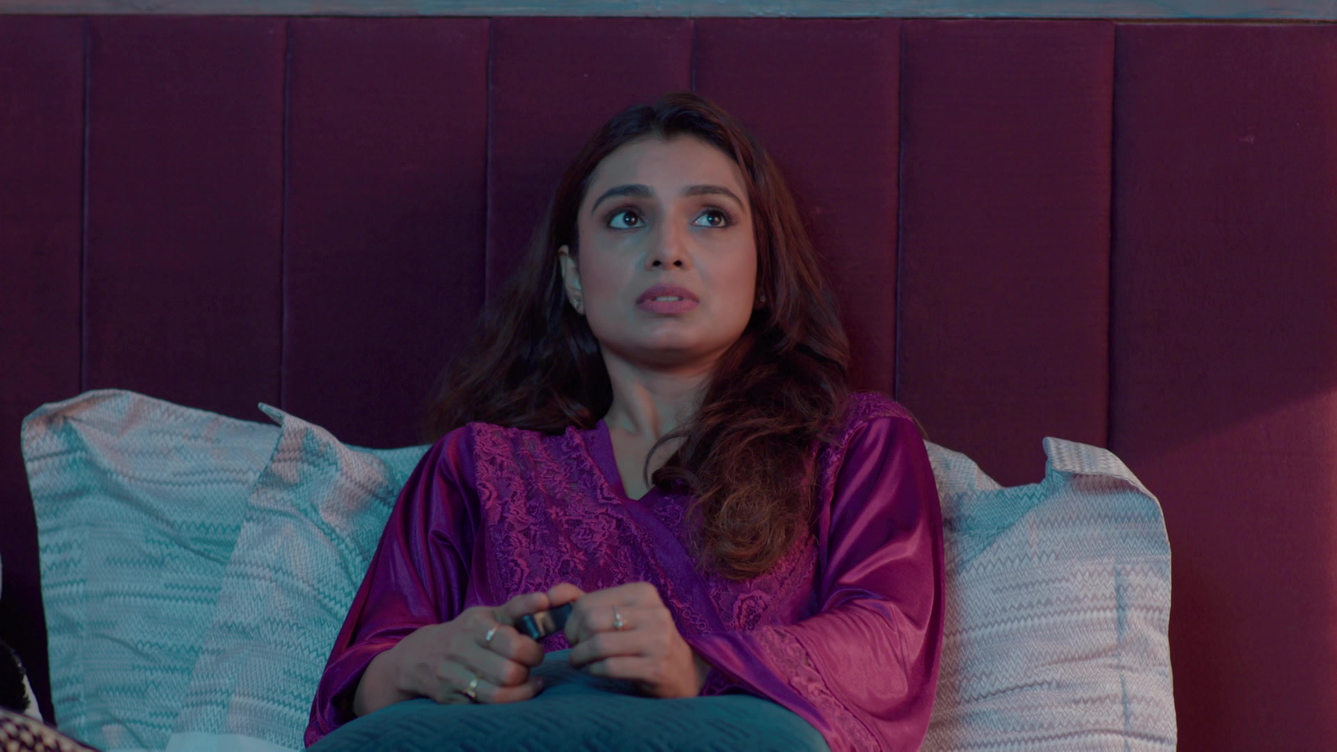 Watch Man Dhaga Dhaga Jodte Nava S1 Episode 385 on JioHotstar