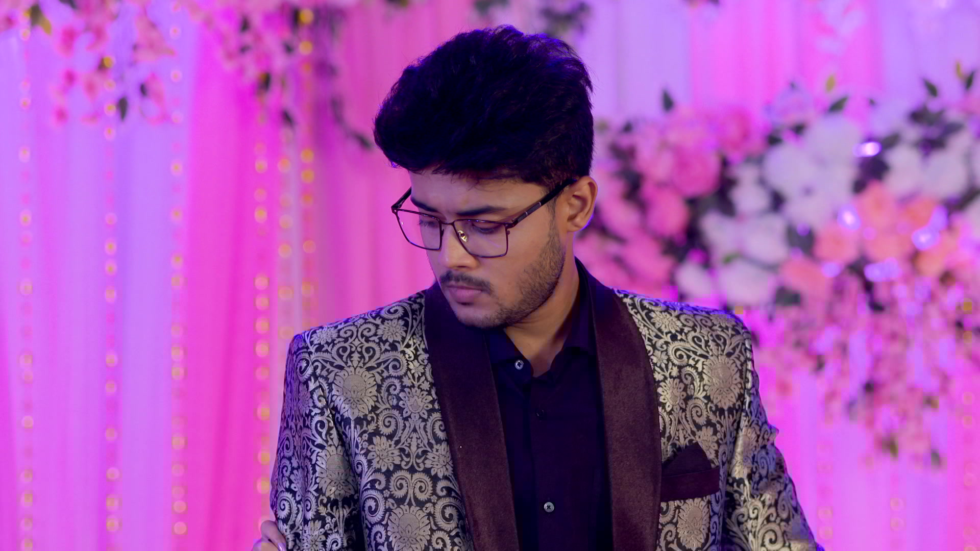 Watch Tomader Rani Episode 30 on JioHotstar