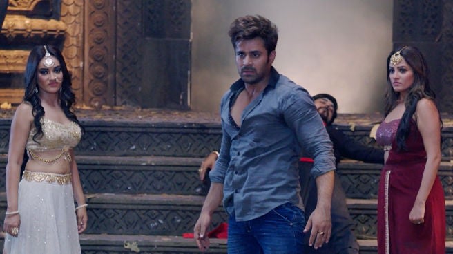 Watch Naagini S3 Episode 204 on JioHotstar