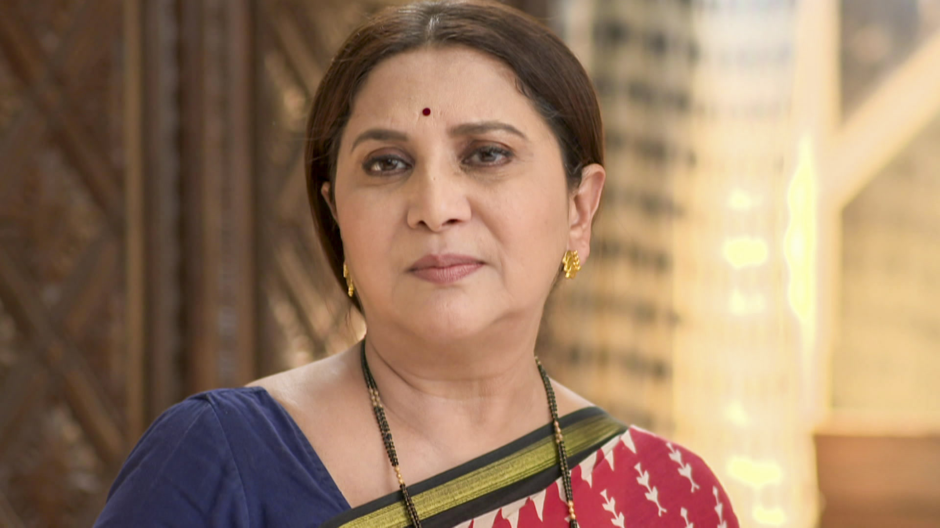 Watch Aai Ani Baba Retire Hot Aahet Episode 116 on JioHotstar