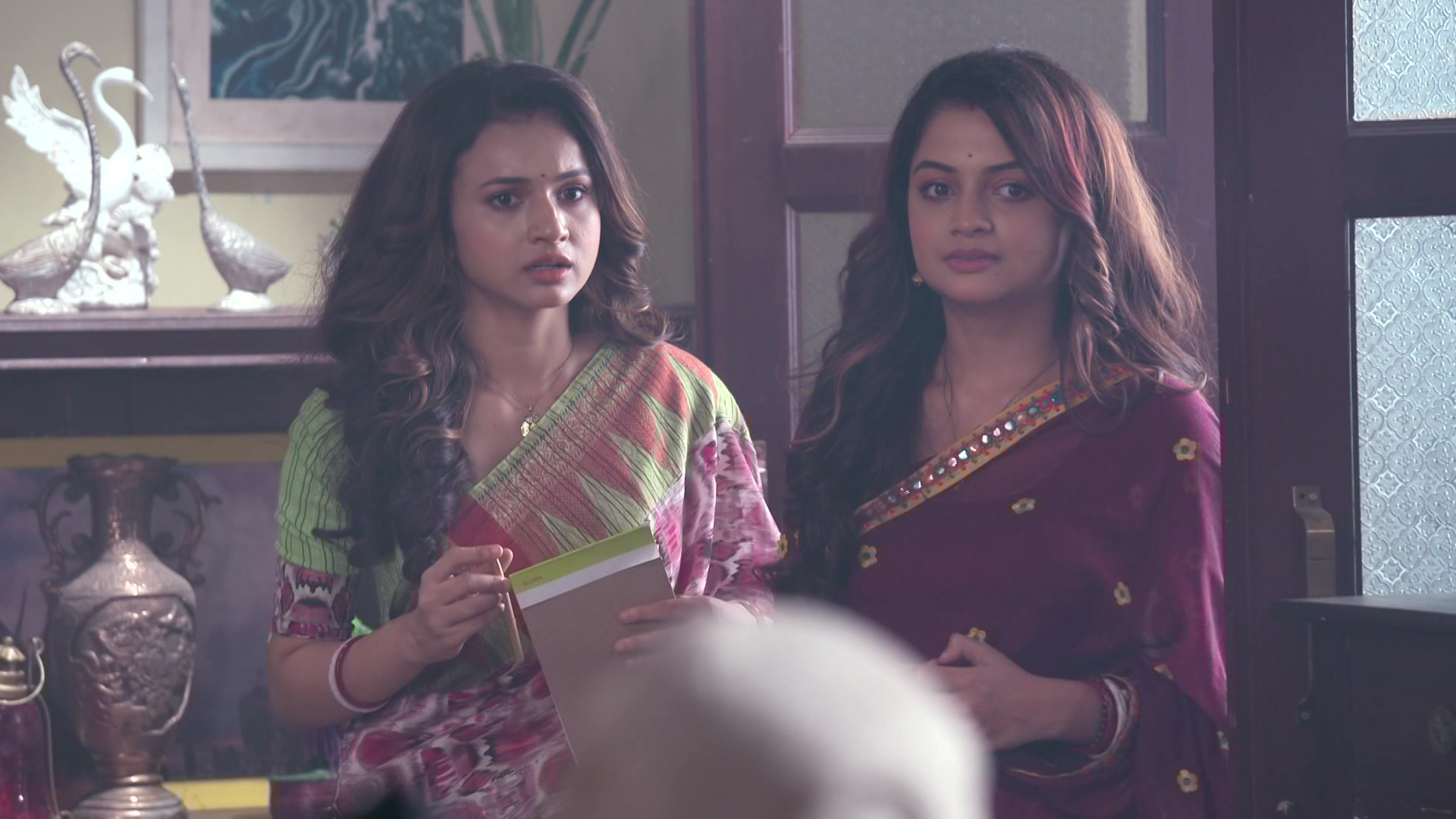 Watch Dui Shalik Episode 172 on JioHotstar