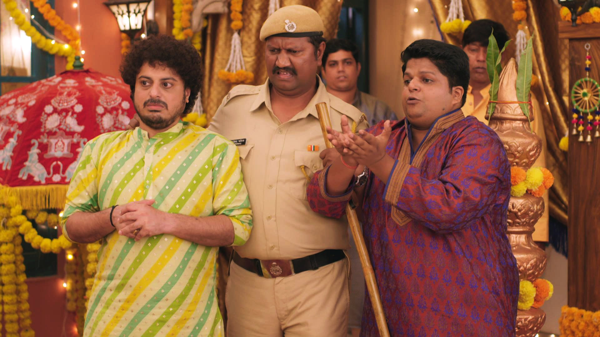 Watch Anandibaa Aur Emily S1 Episode 52 on Disney+ Hotstar