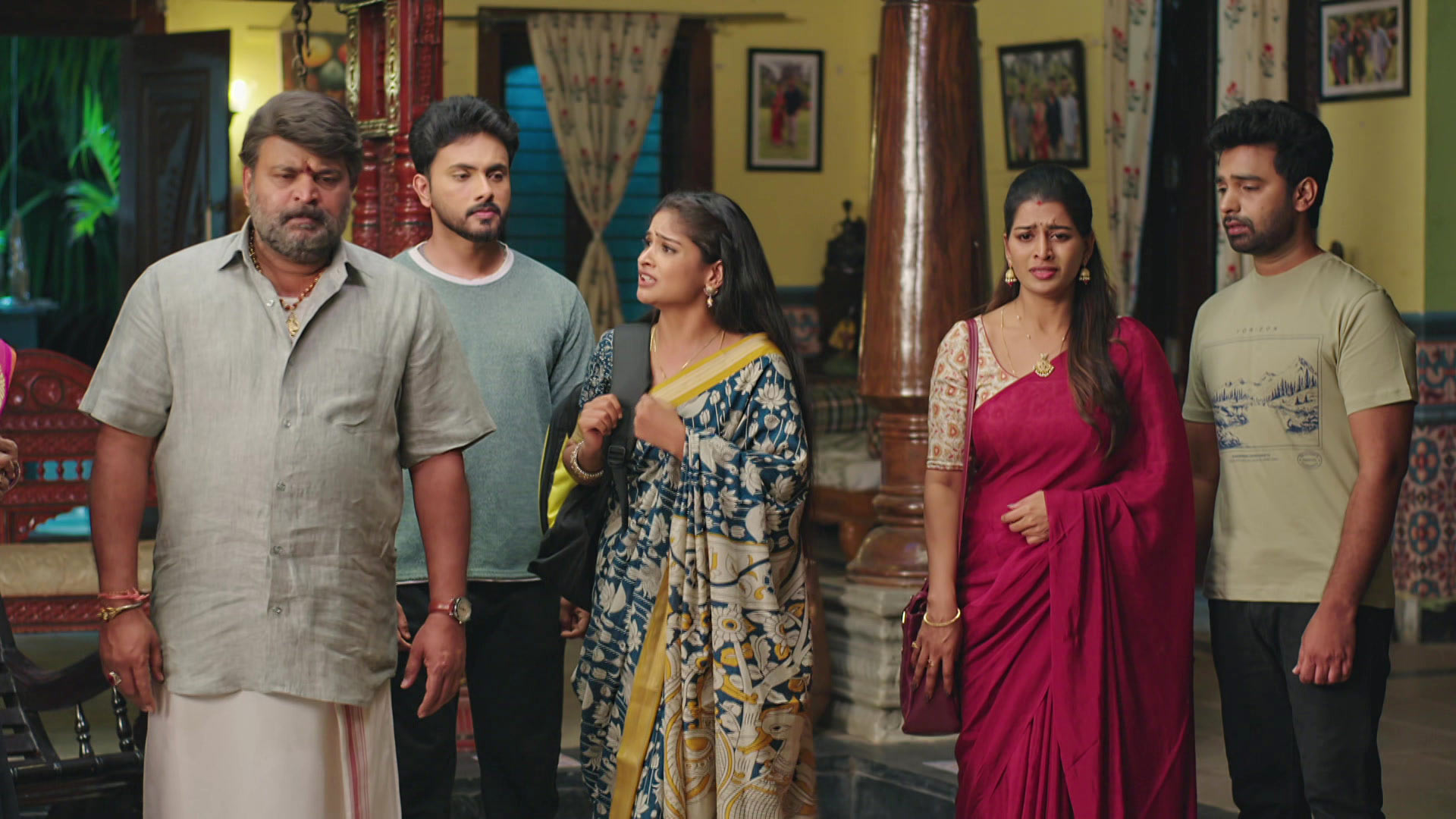 Watch Illu Illalu Pillalu S1 Episode 186 on Disney+ Hotstar
