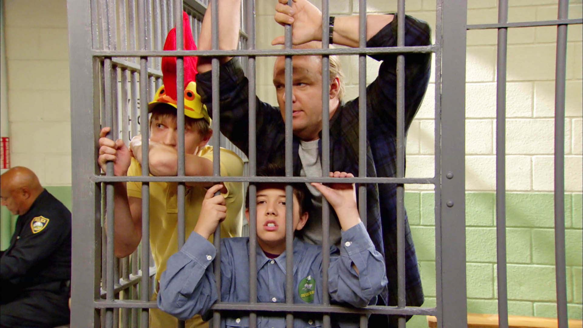 Watch Good Luck Charlie Episode 1 on JioHotstar