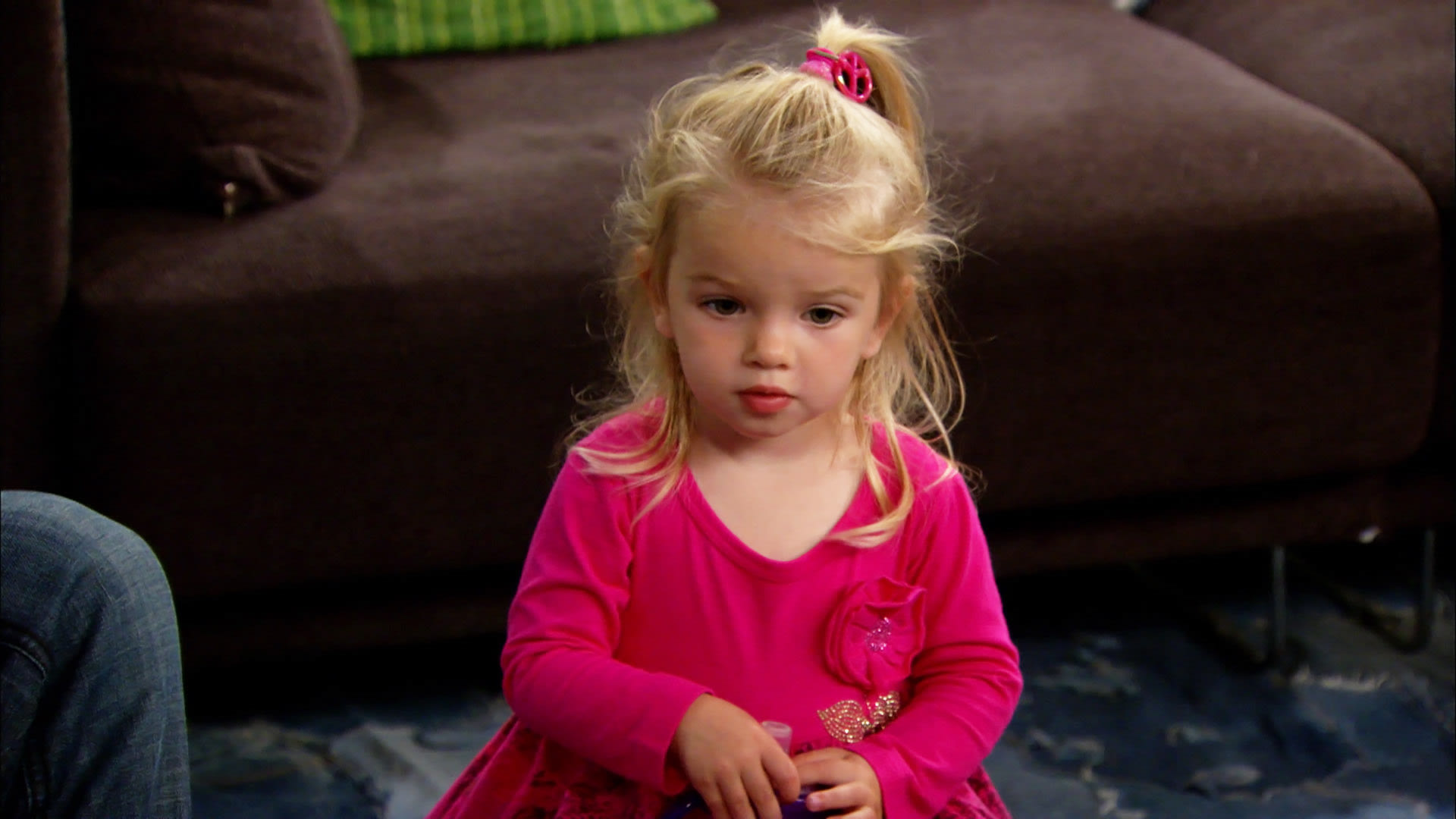 Watch Good Luck Charlie S2 Episode 3 on JioHotstar