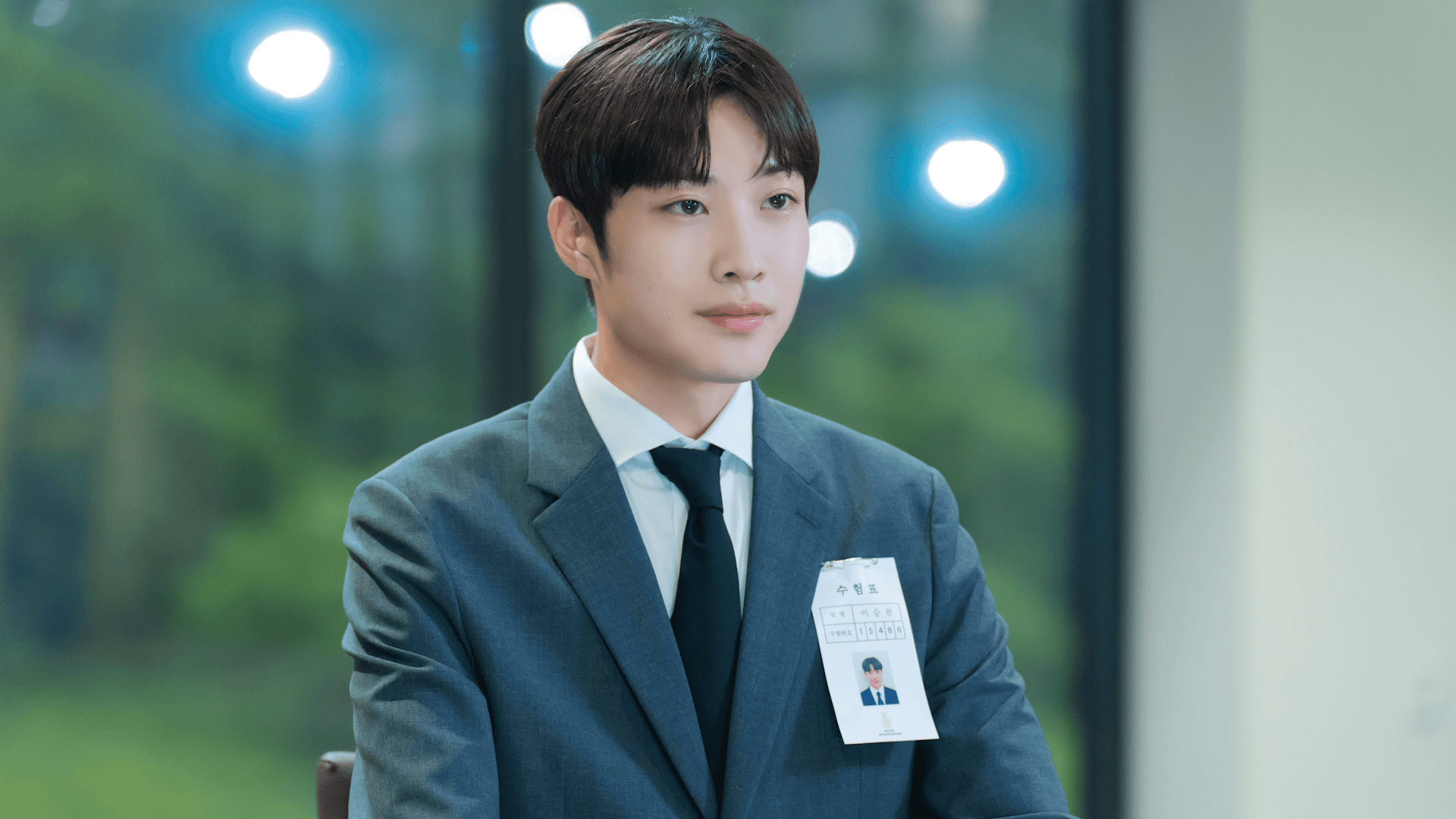 The Golden Spoon - Disney+